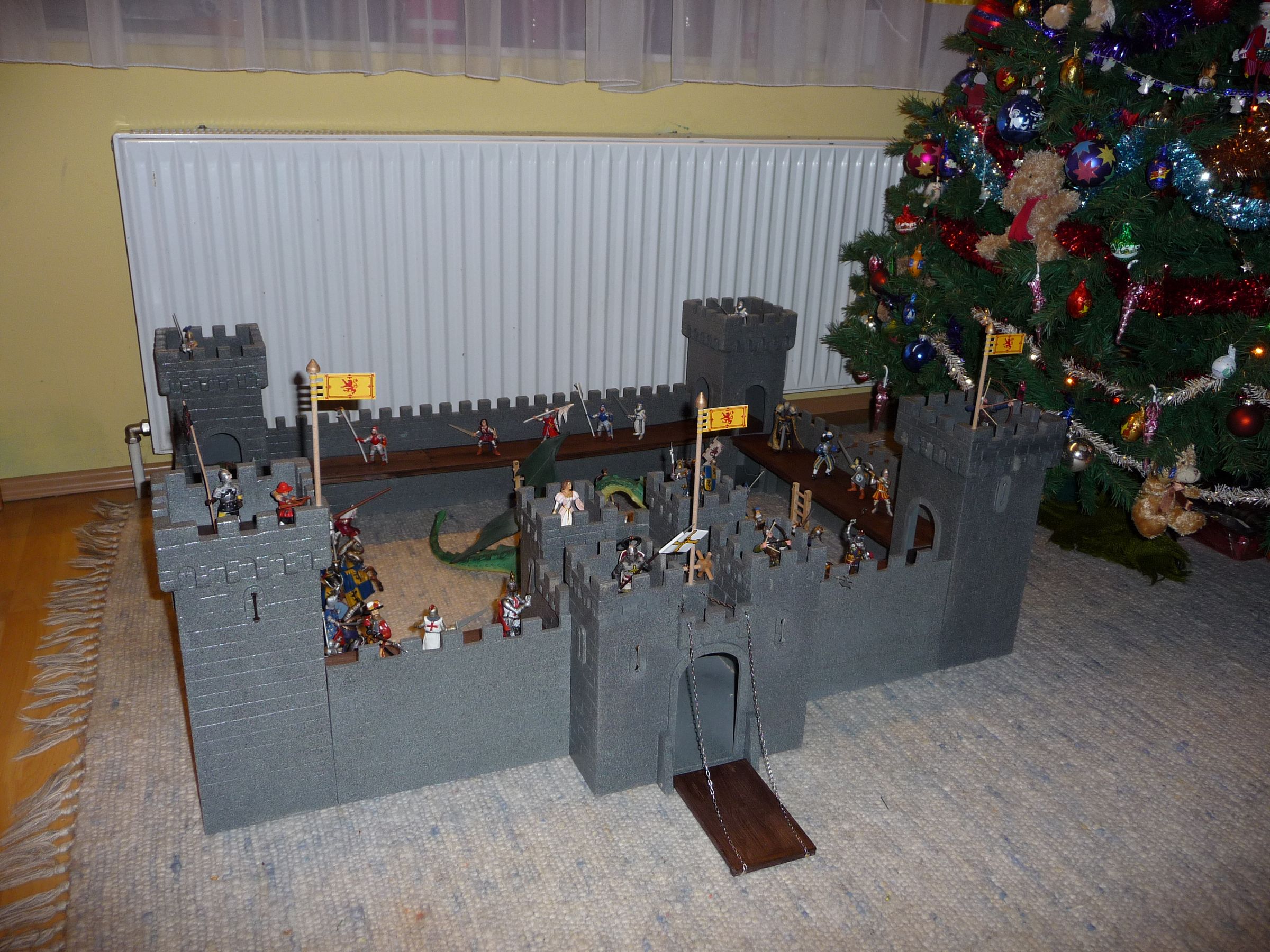Modular Wooden Knights Castle : 4 Steps (with Pictures) - Instructables