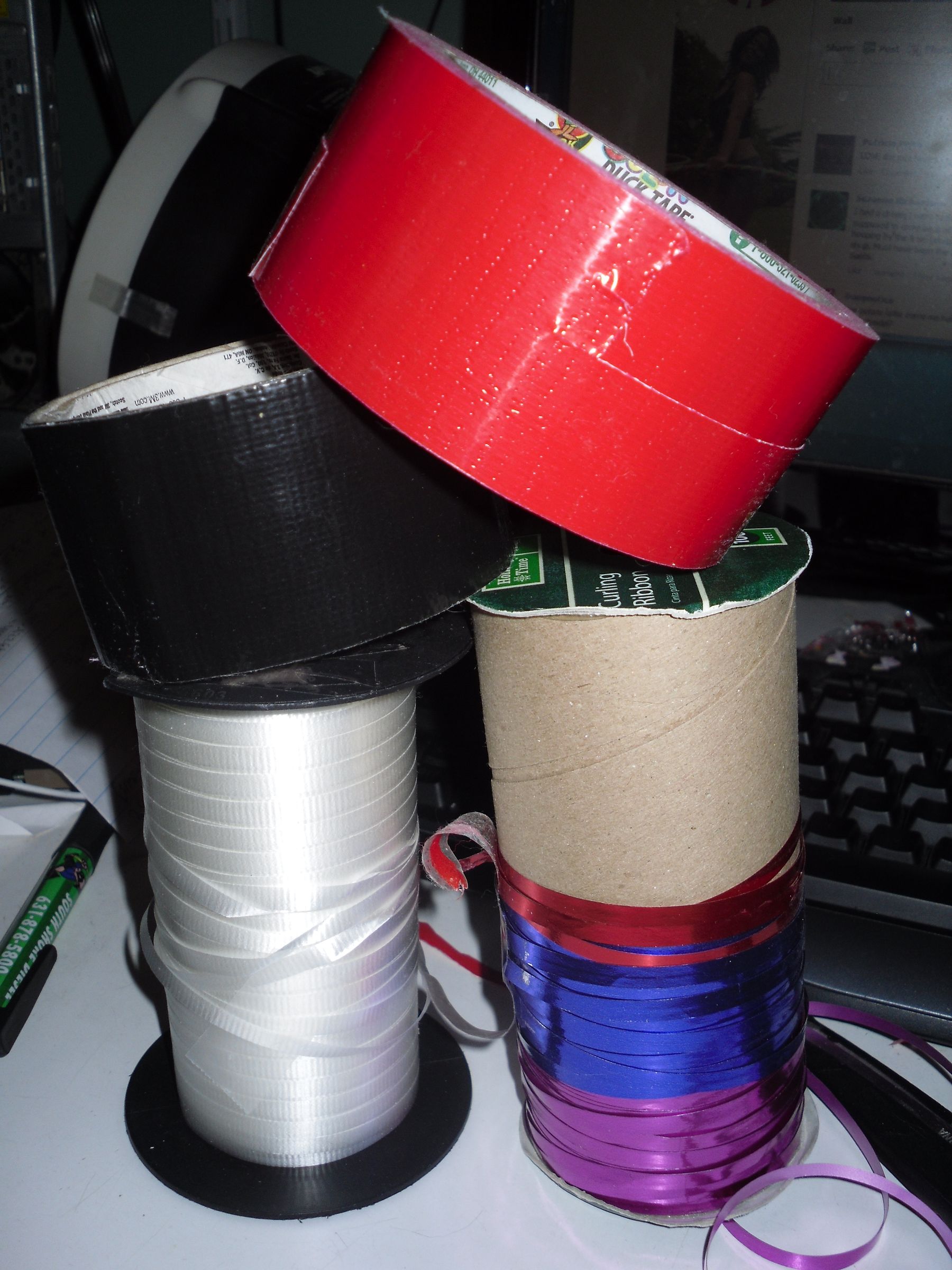 Hula Hoop Tree Ornament : 7 Steps - Instructables