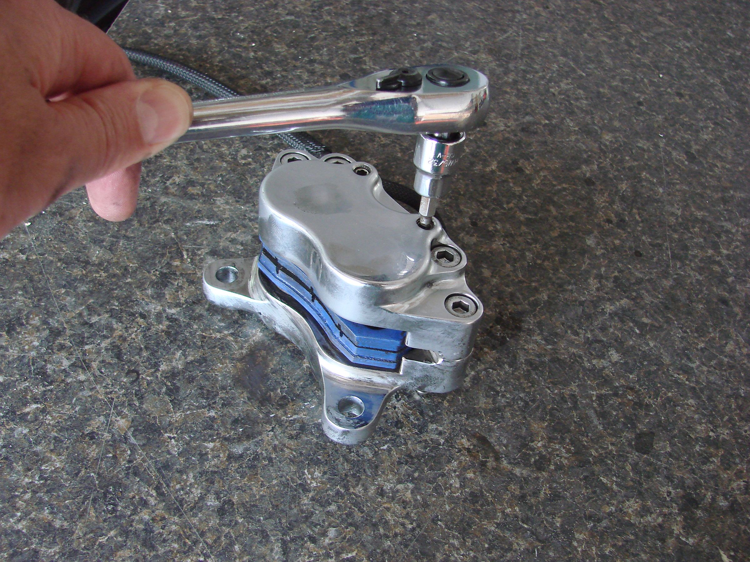Motorcycle Brake Caliper Repair : 6 Steps (with Pictures) - Instructables