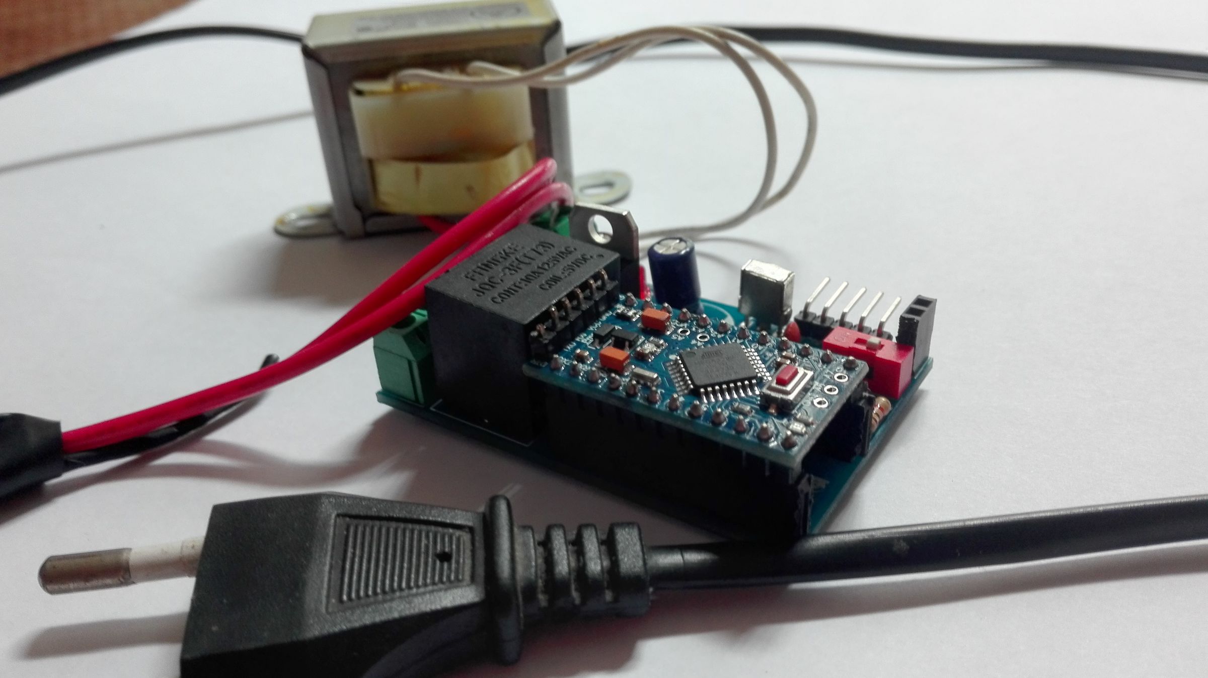 ARDUINO IR REMOTE CONTROLLED RELAY : 4 Steps - Instructables