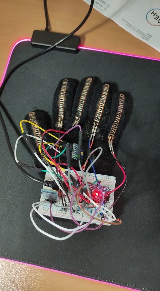 Greek Sign Language Translation Glove : 7 Steps - Instructables