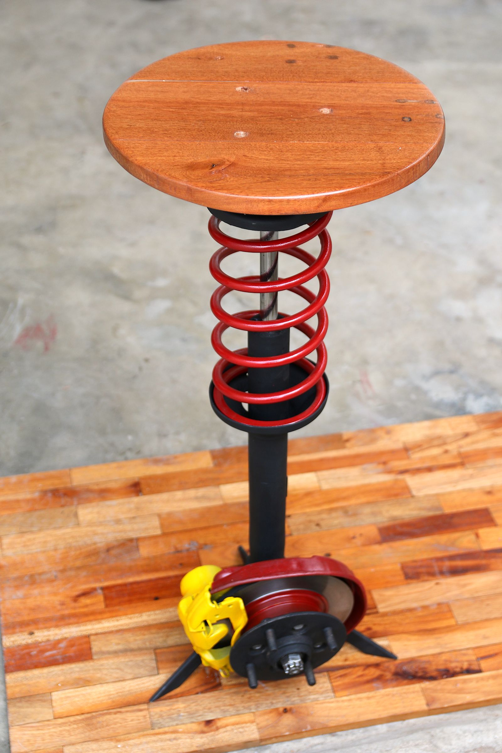 DIY Shock Absorber Stool : 9 Steps (with Pictures) - Instructables