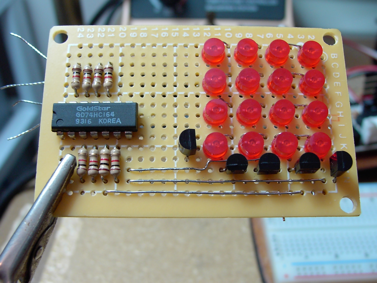 Single Chip, 2 Wire 4x4 LED Matrix - Instructables