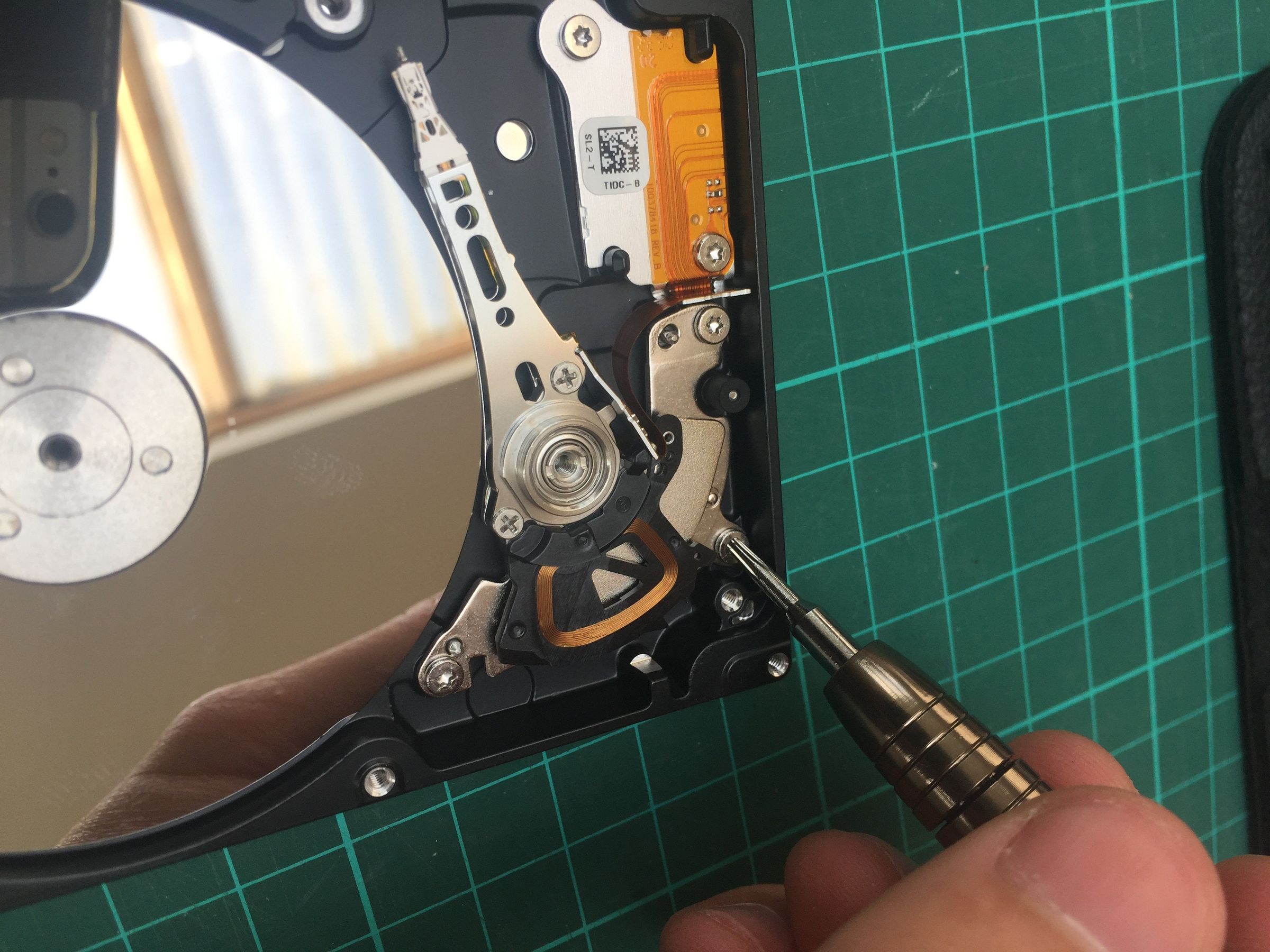 Hard Drive Clock : 12 Steps (with Pictures) - Instructables