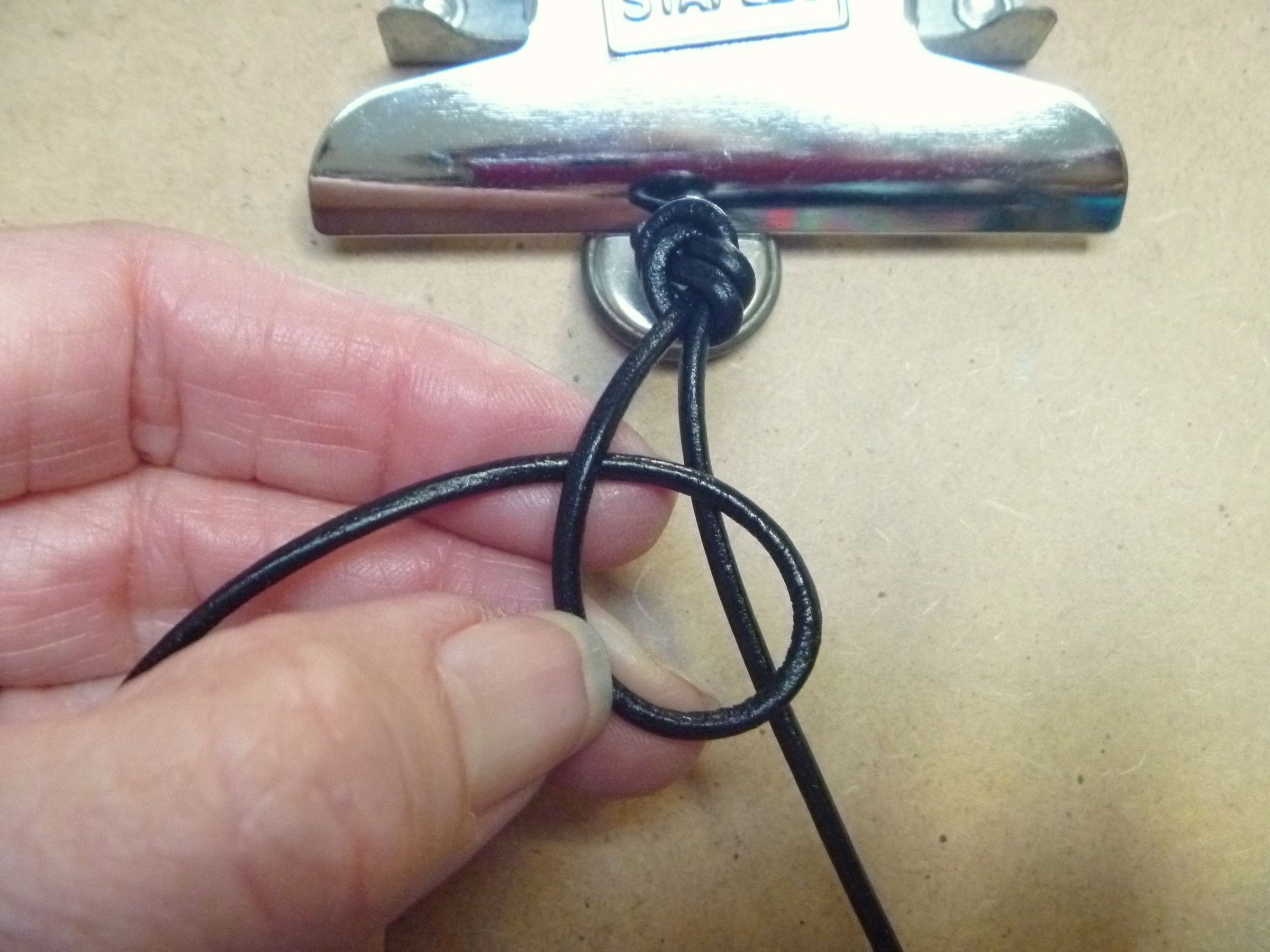 Celtic Knot Macrame Bracelet : 9 Steps (with Pictures) - Instructables