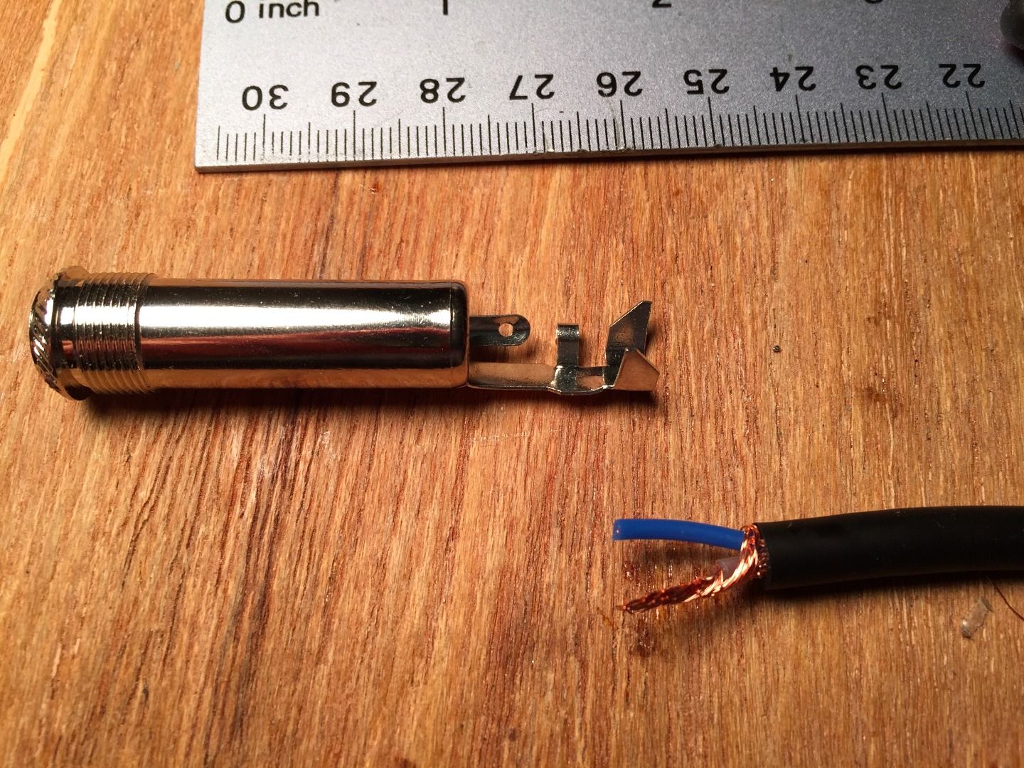 Make a Contact Microphone : 10 Steps (with Pictures) - Instructables