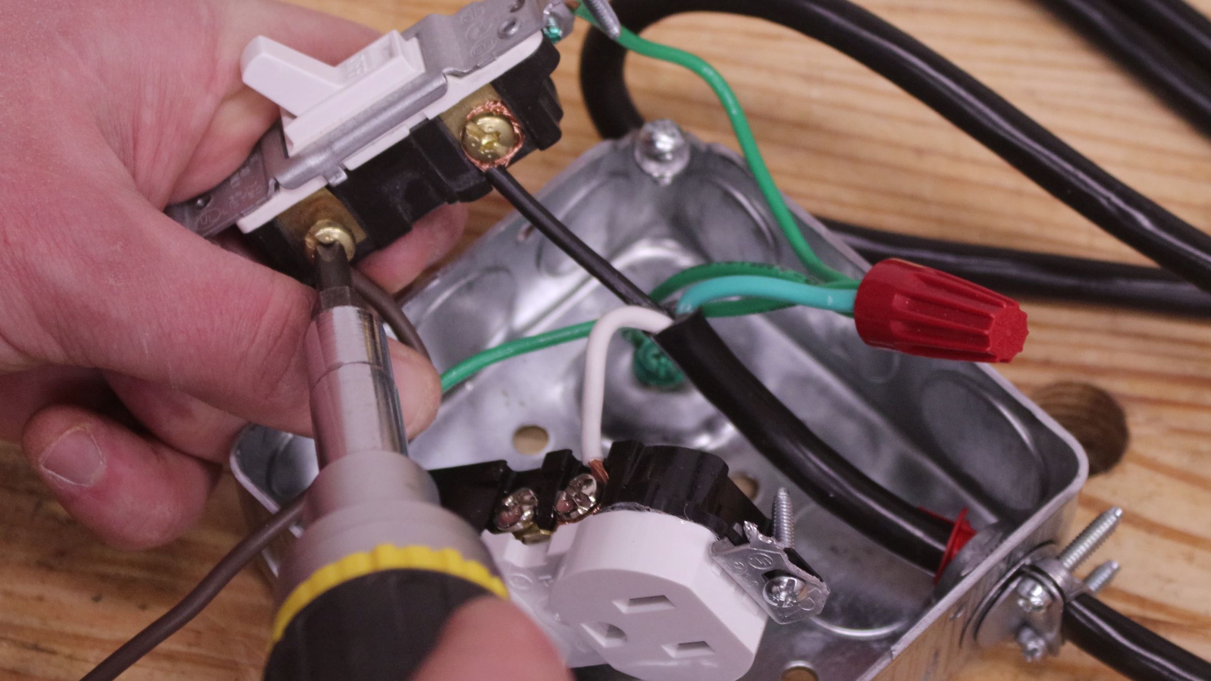 DIY Portable Switched Power Outlet With Extension Cord : 8 Steps (with ...