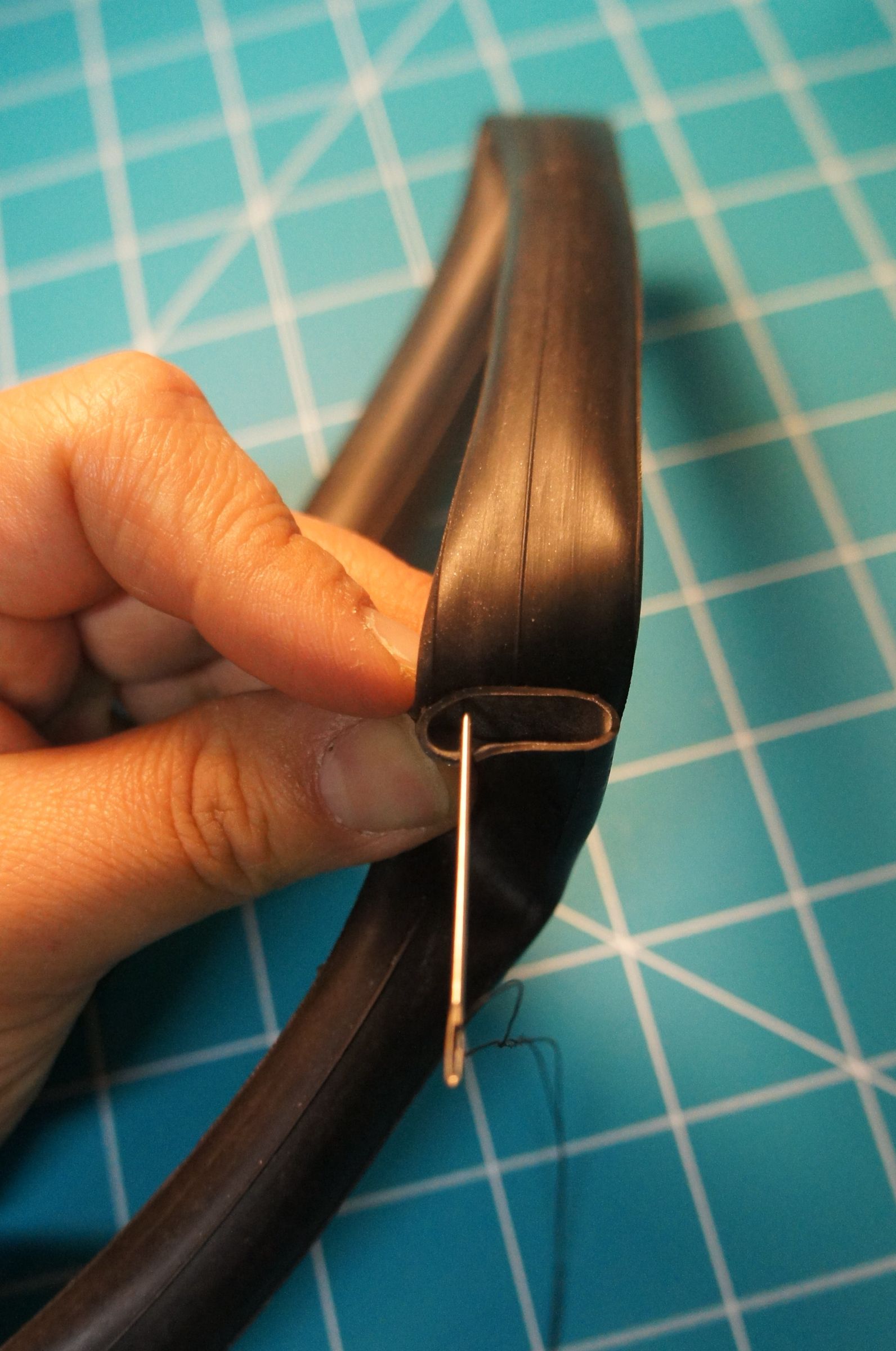 Upcycled Rubber Headband (that Stays Put!) (with Pictures) - Instructables