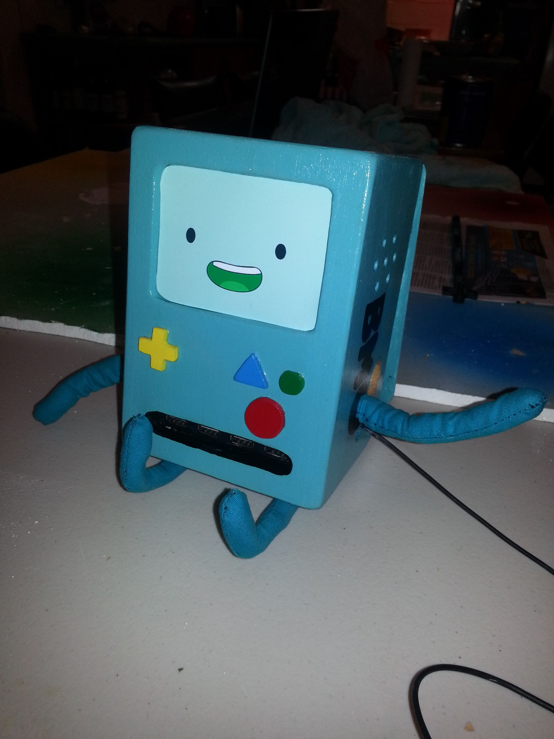 BMO Desk Mate : 5 Steps - Instructables