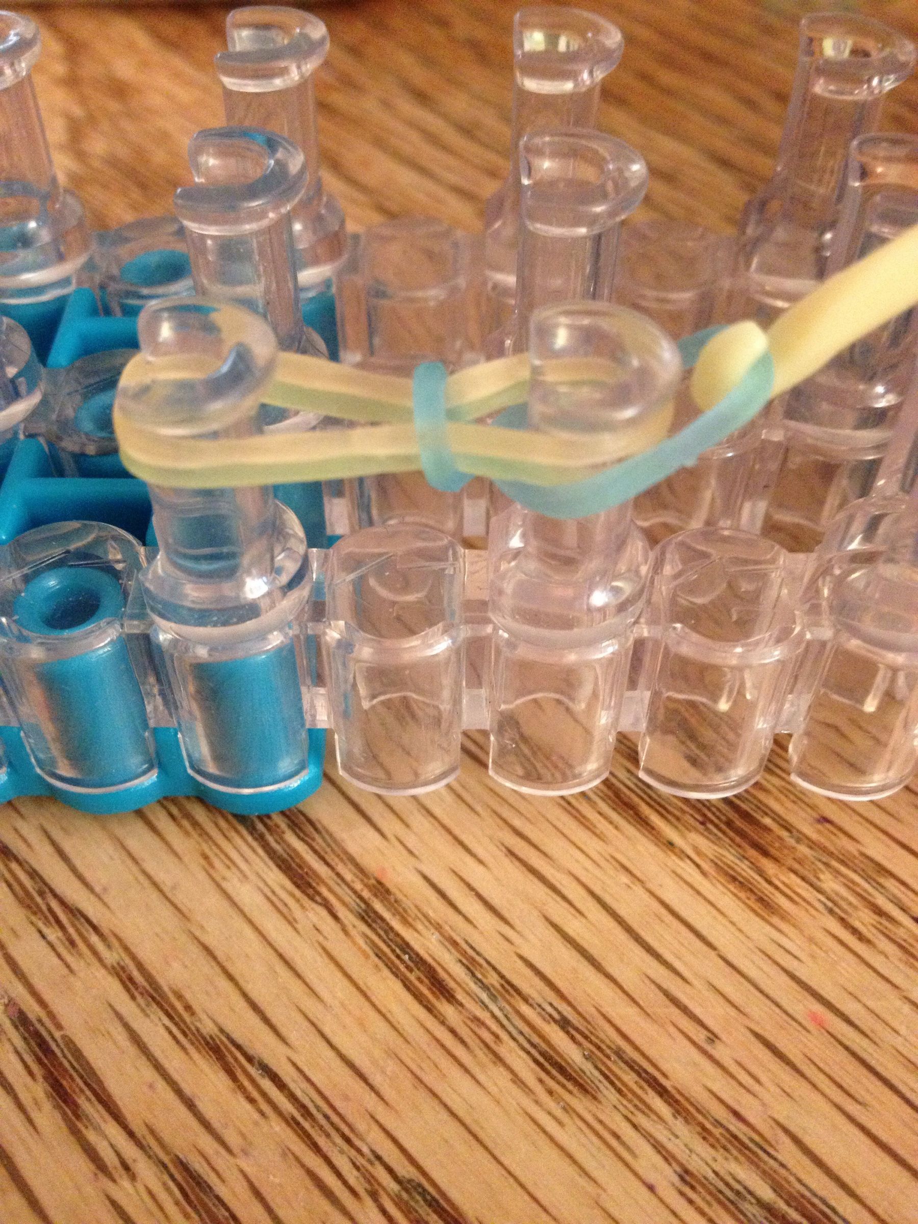 Rainbow Loom Fishtail : 13 Steps - Instructables