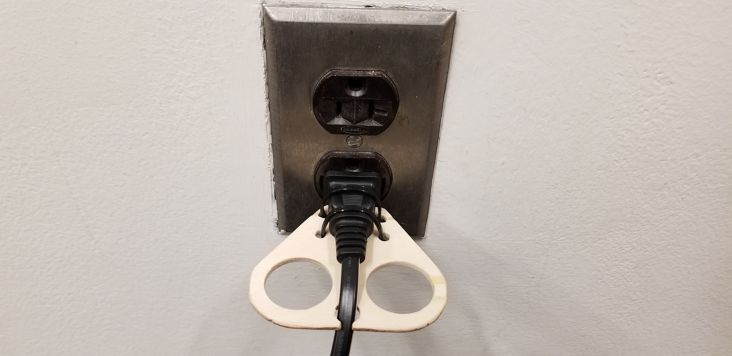 Wooden Cord Puller : 5 Steps - Instructables