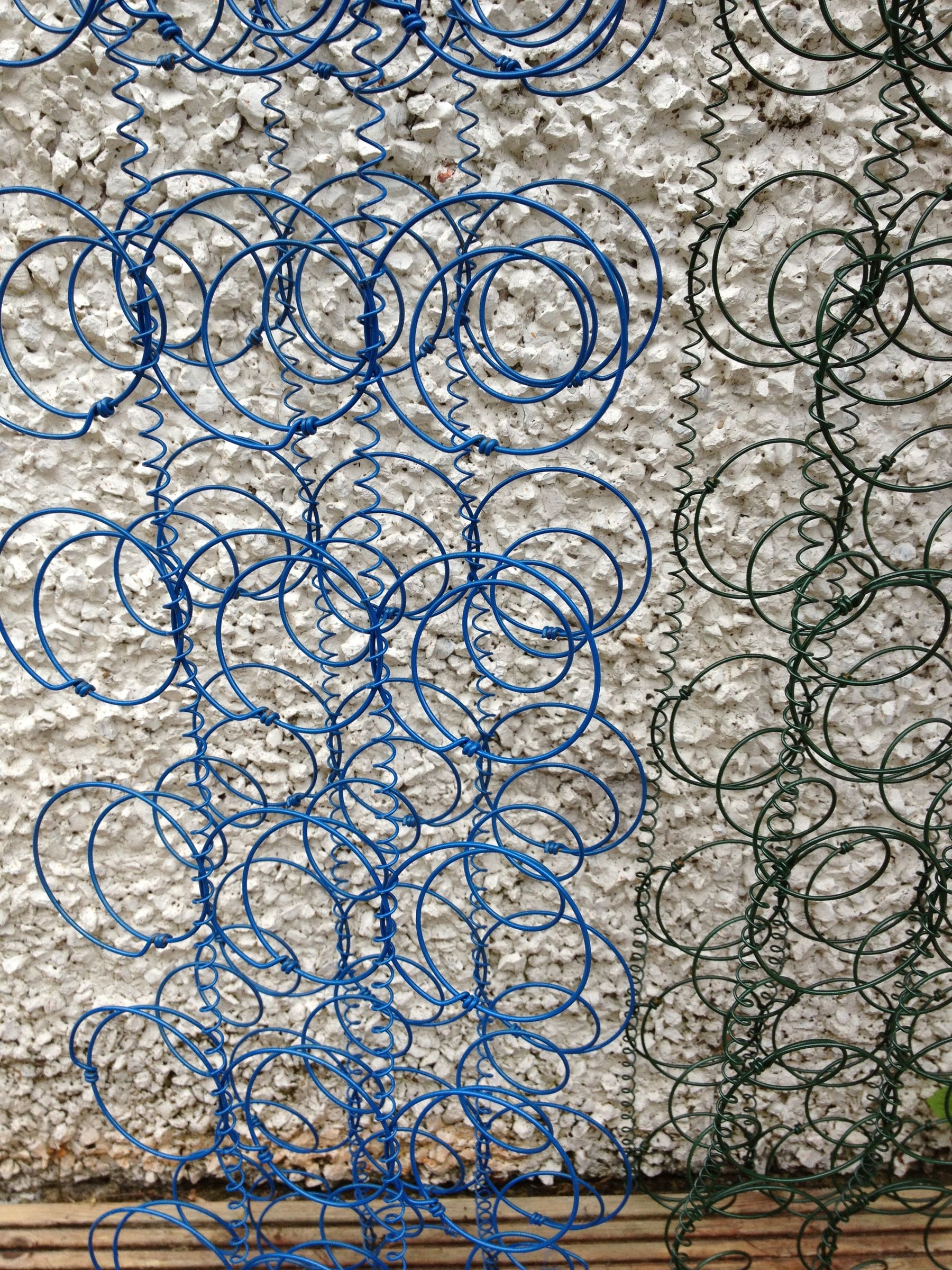 Reuse Bed Springs As a Plant Climber : 4 Steps (with Pictures ...