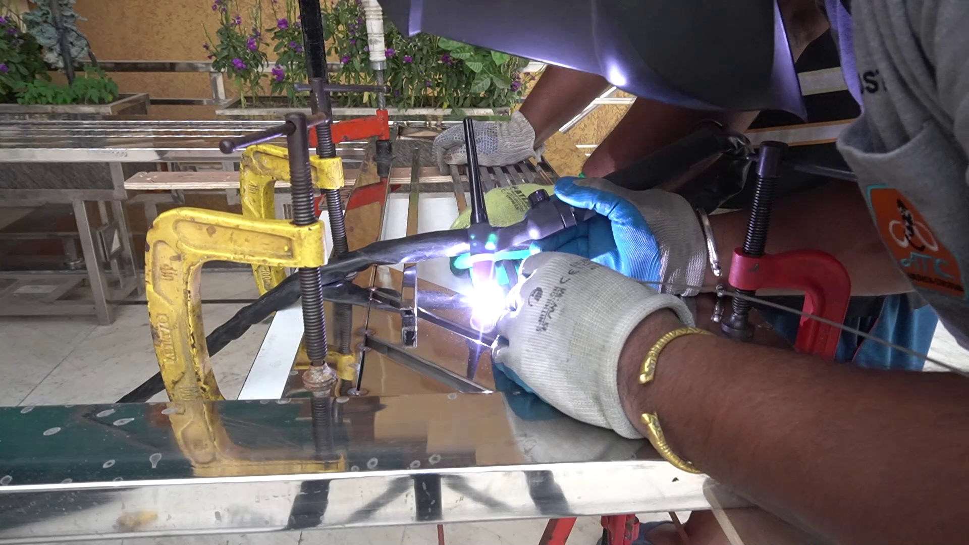 Stainless Steel Gate for Workshop : 15 Steps (with Pictures ...