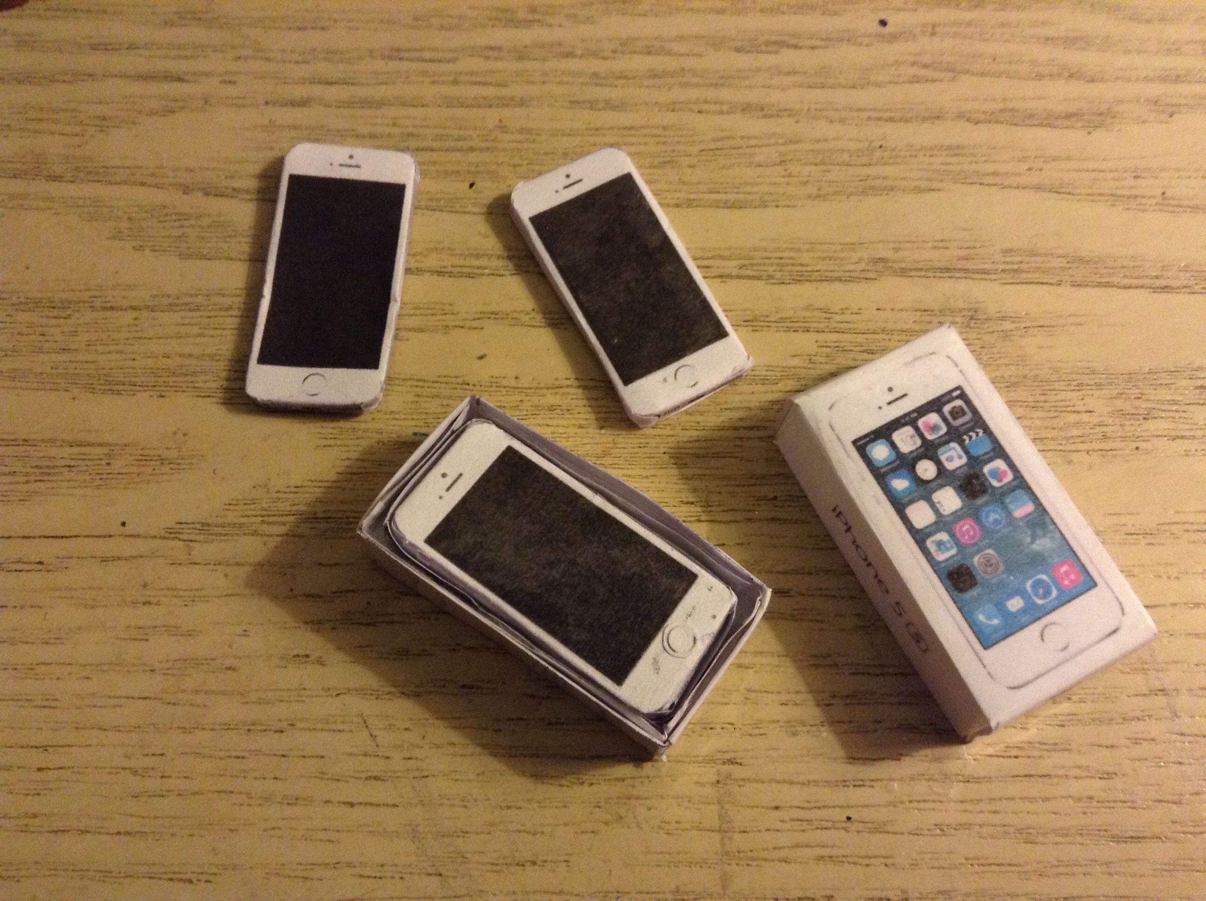 IPhone 5s Papercraft : 11 Steps - Instructables