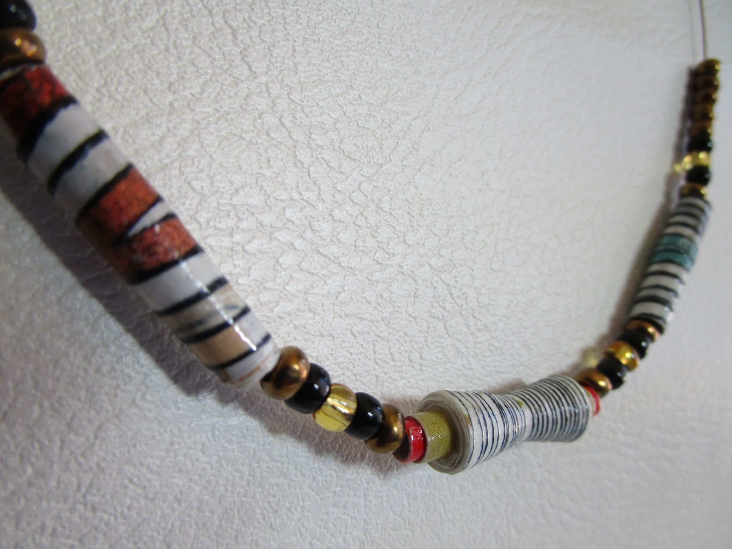 Upcycled Paper Beads : 6 Steps - Instructables