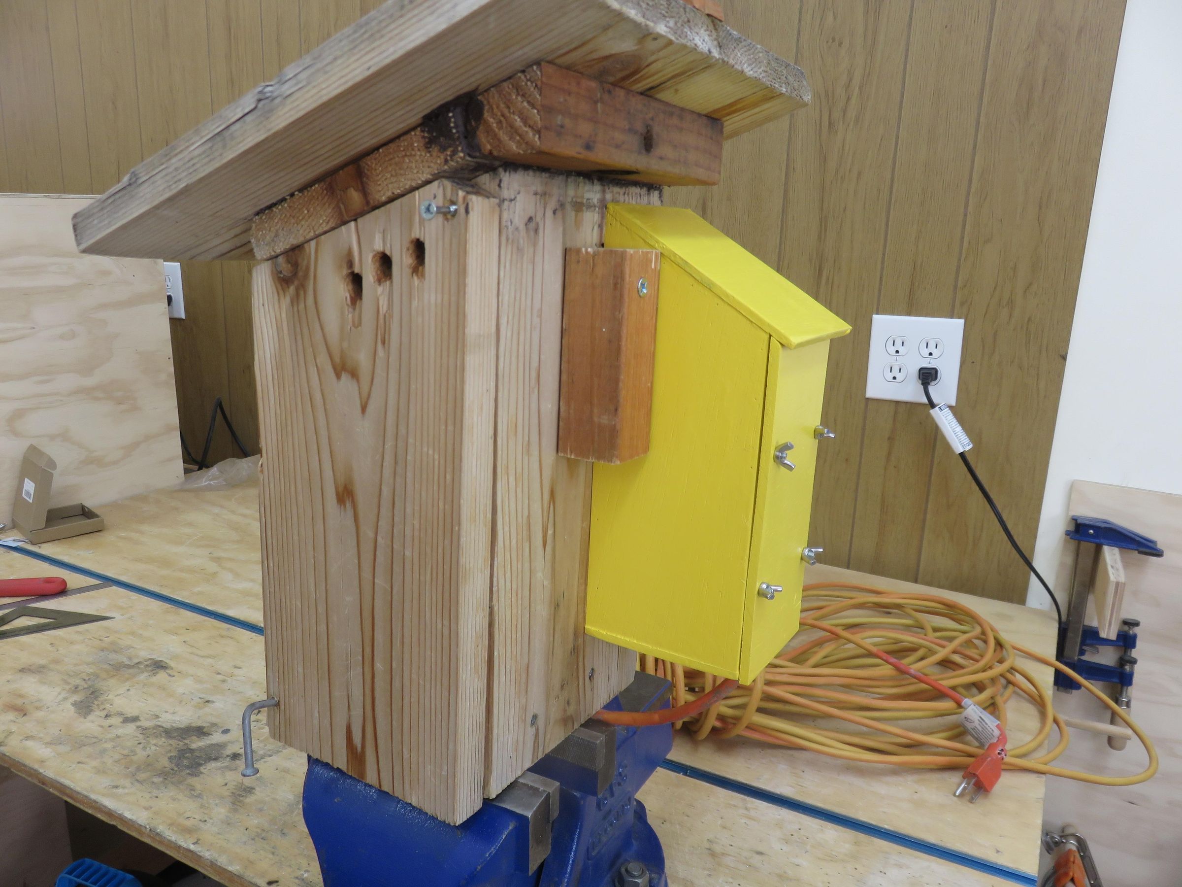 Add Camera and Lights to a Bluebird Nesting Box : 7 Steps - Instructables