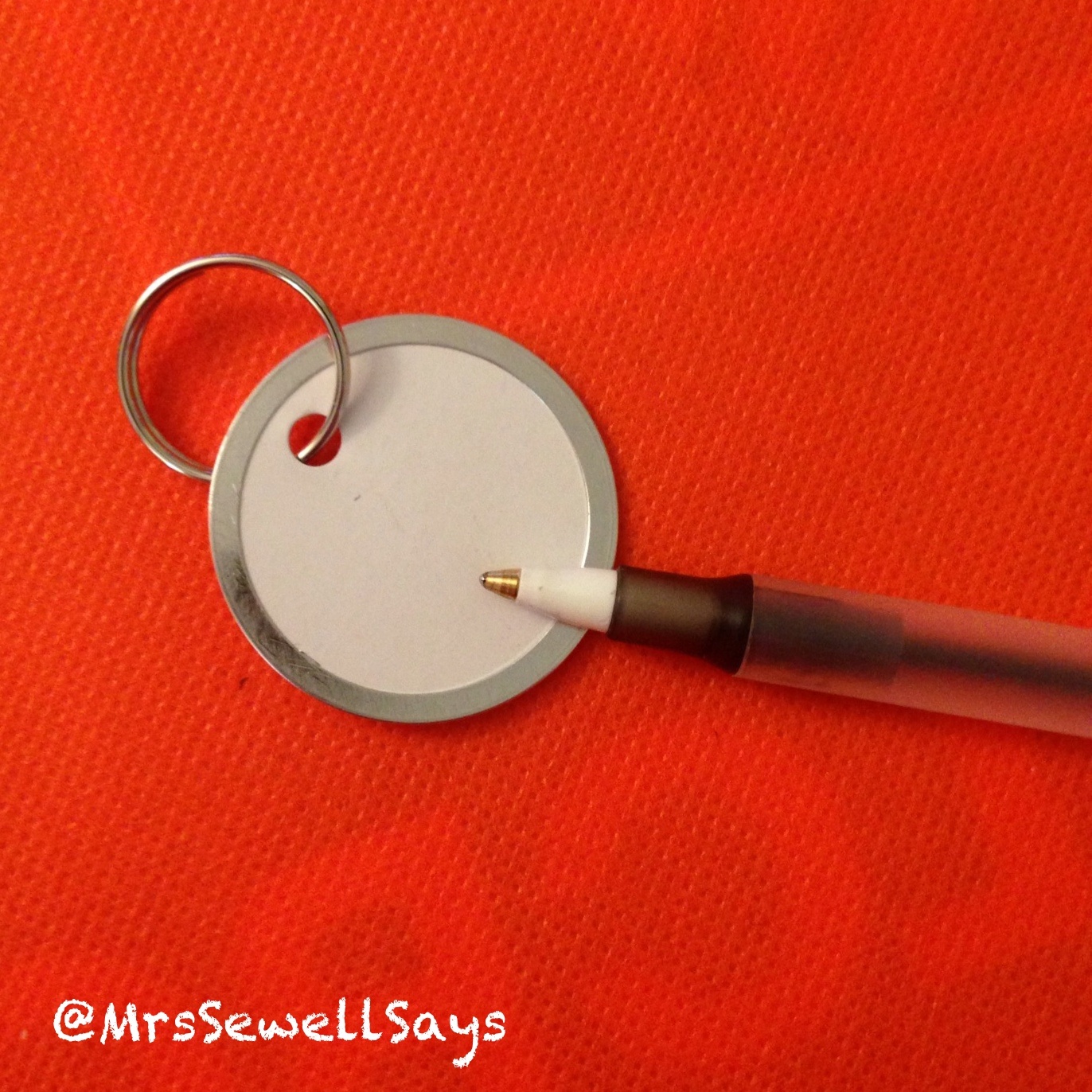 Velcro® Cord-Minders : 6 Steps - Instructables