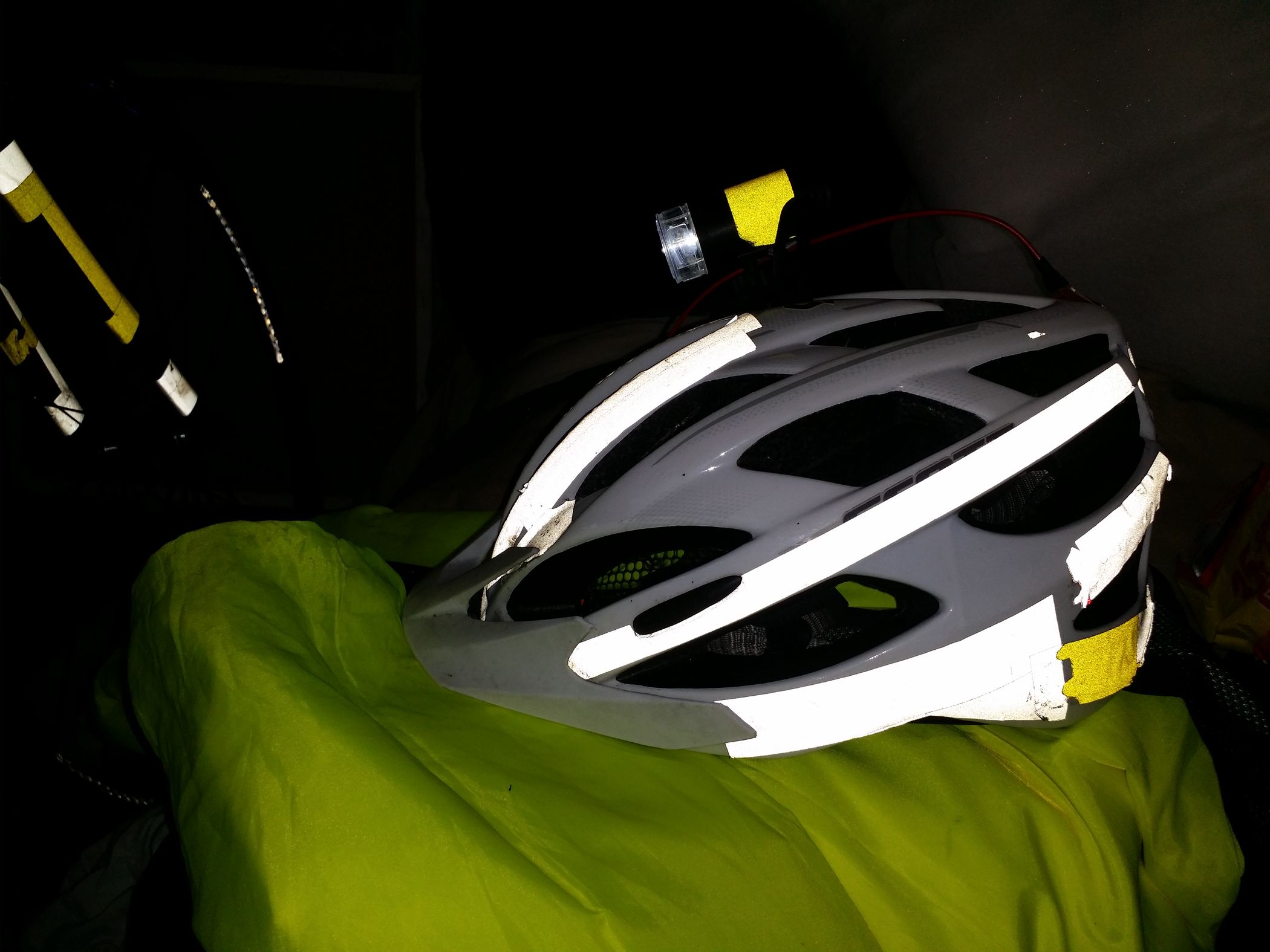 Cycle Light Helmet LED SUPER EASY. ALL PREBOUGHT PARTS : 4 Steps ...