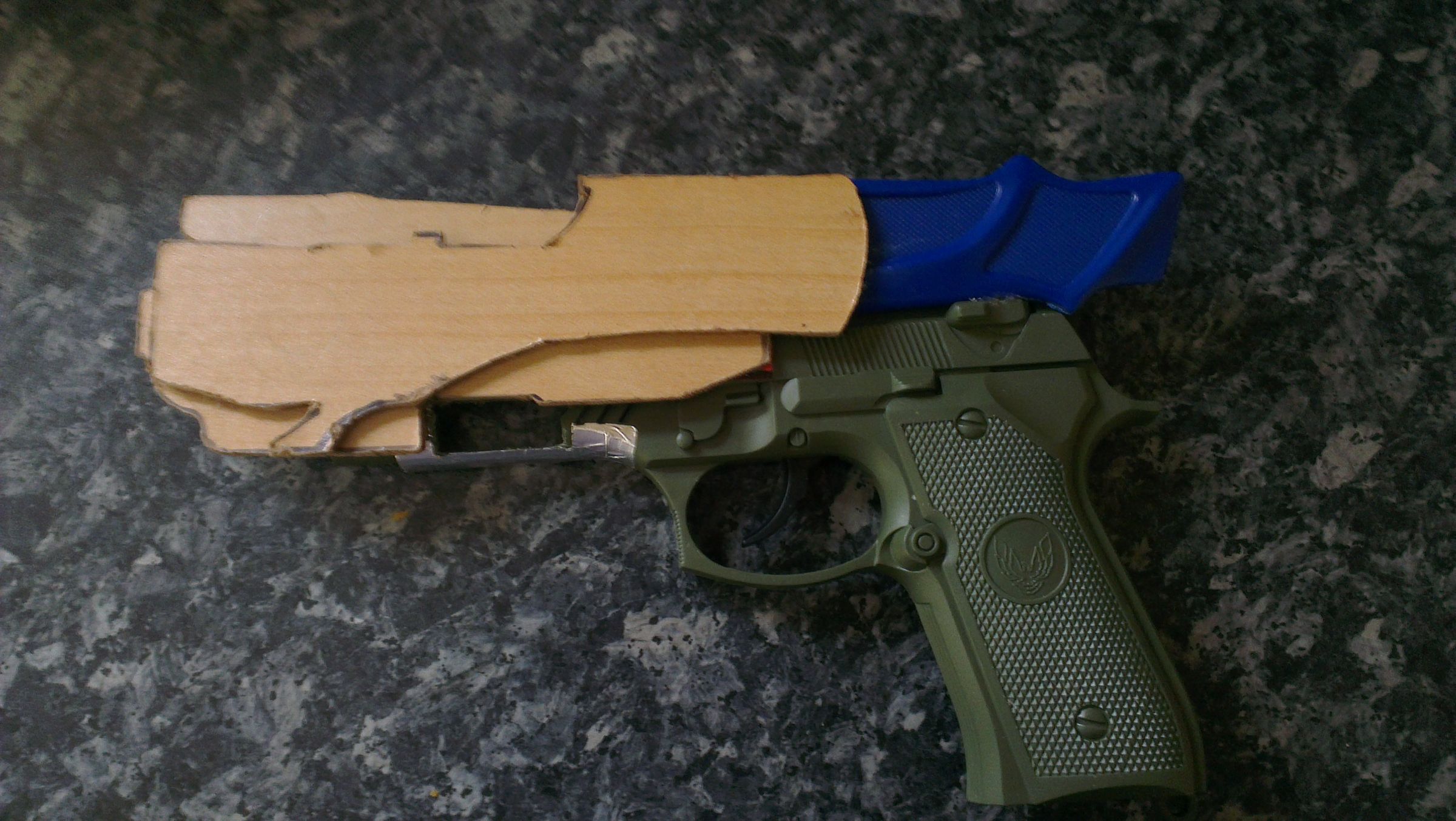 RoboCop Gun : 9 Steps (with Pictures) - Instructables