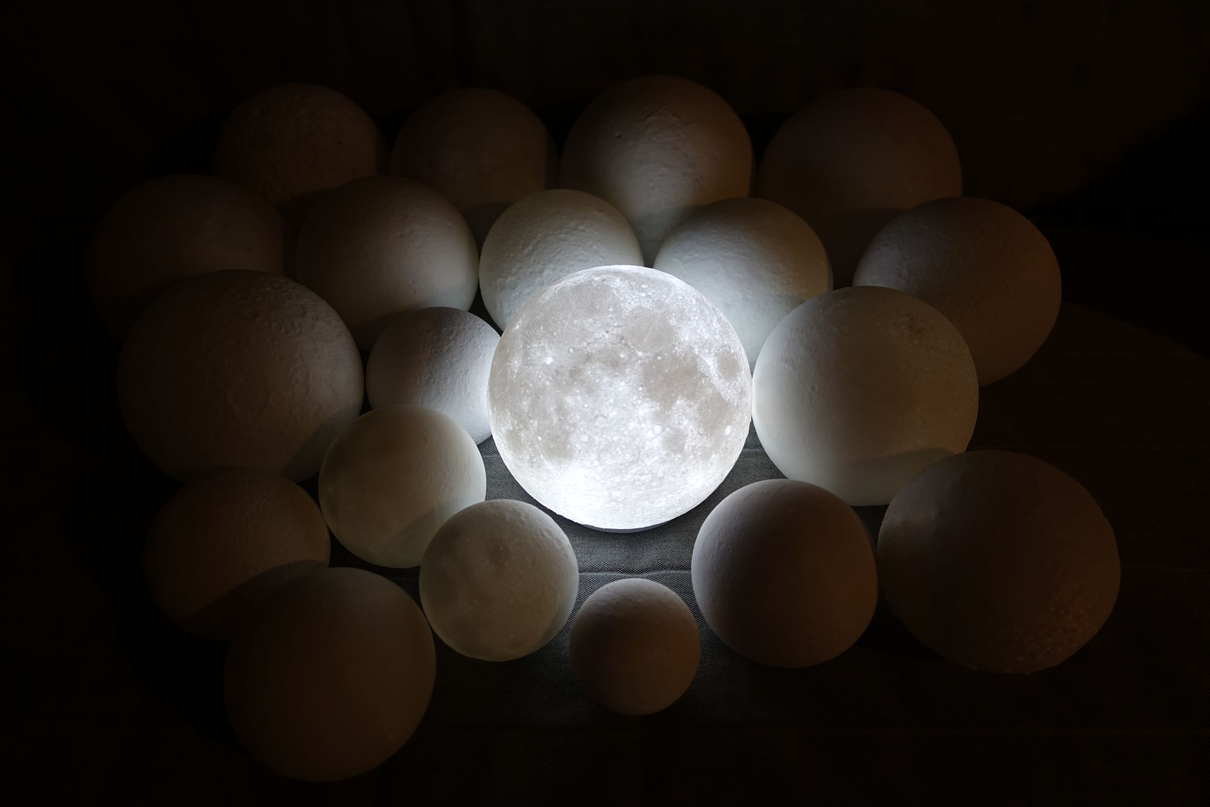 High Detailed Moon Lamp : 18 Steps (with Pictures) - Instructables