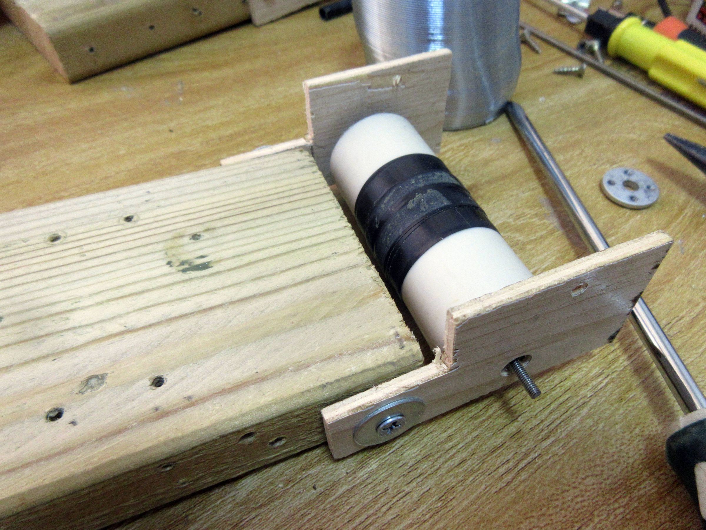 Build Mini Conveyor Belt As Slinky Machine : 7 Steps (with Pictures ...