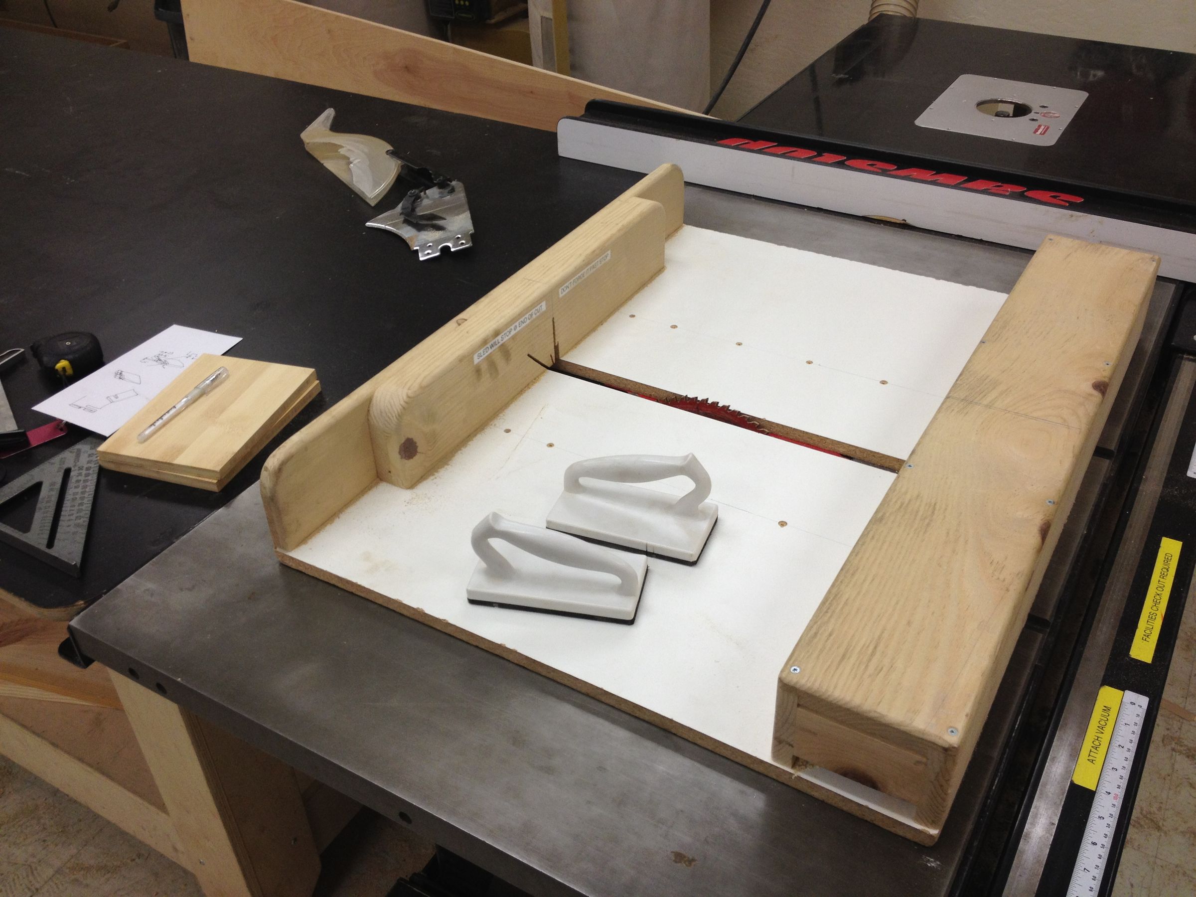 Flat Pack Scrap Wood IPad Stand : 5 Steps (with Pictures) - Instructables