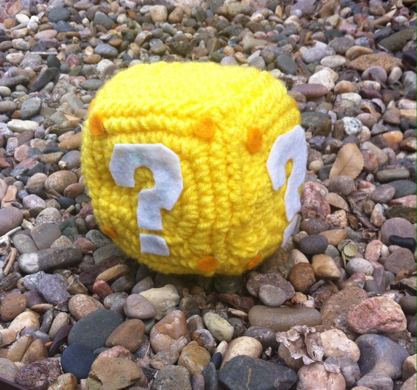 Crochet Mario ? Box : 3 Steps (with Pictures) - Instructables