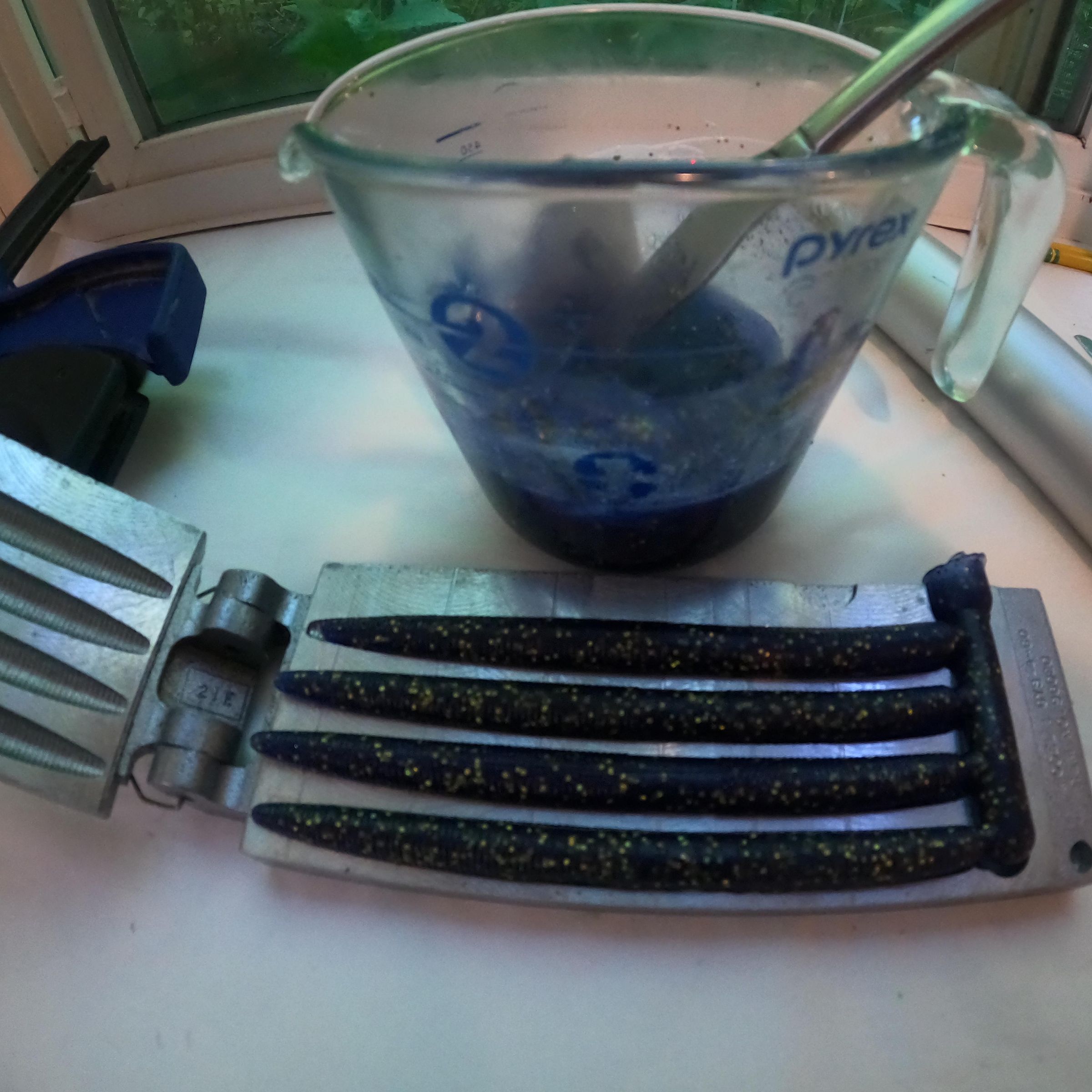Purple Soft Plastic Fishing Lure : 6 Steps - Instructables