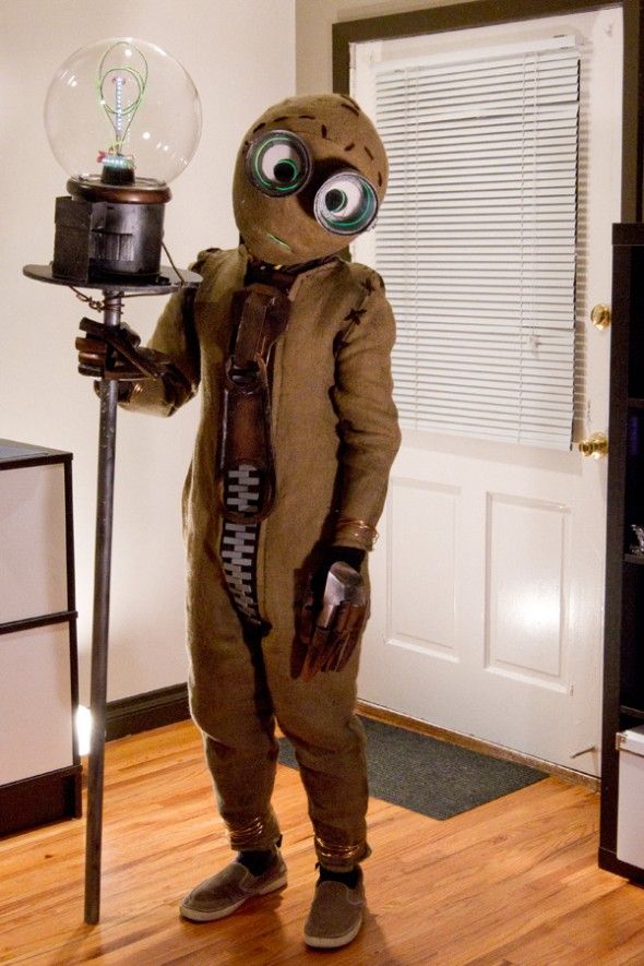 Tim Burton Nine Costume Head : 8 Steps - Instructables