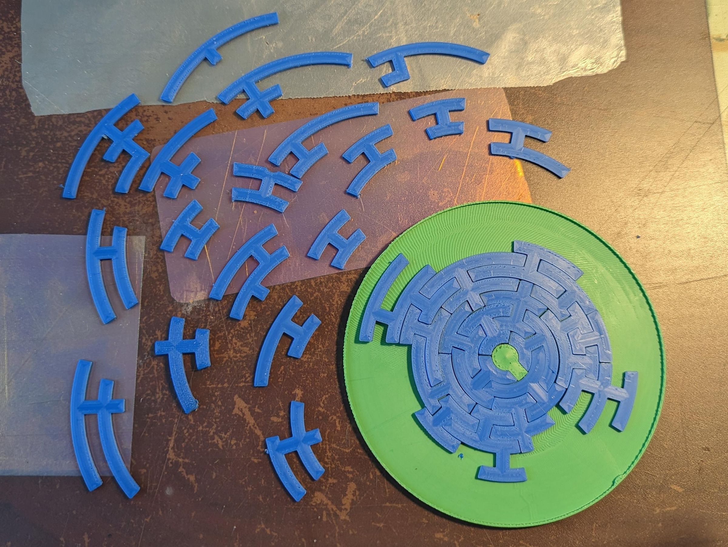 Create Your Own Circular Puzzle!!! : 8 Steps (with Pictures) - Instructables