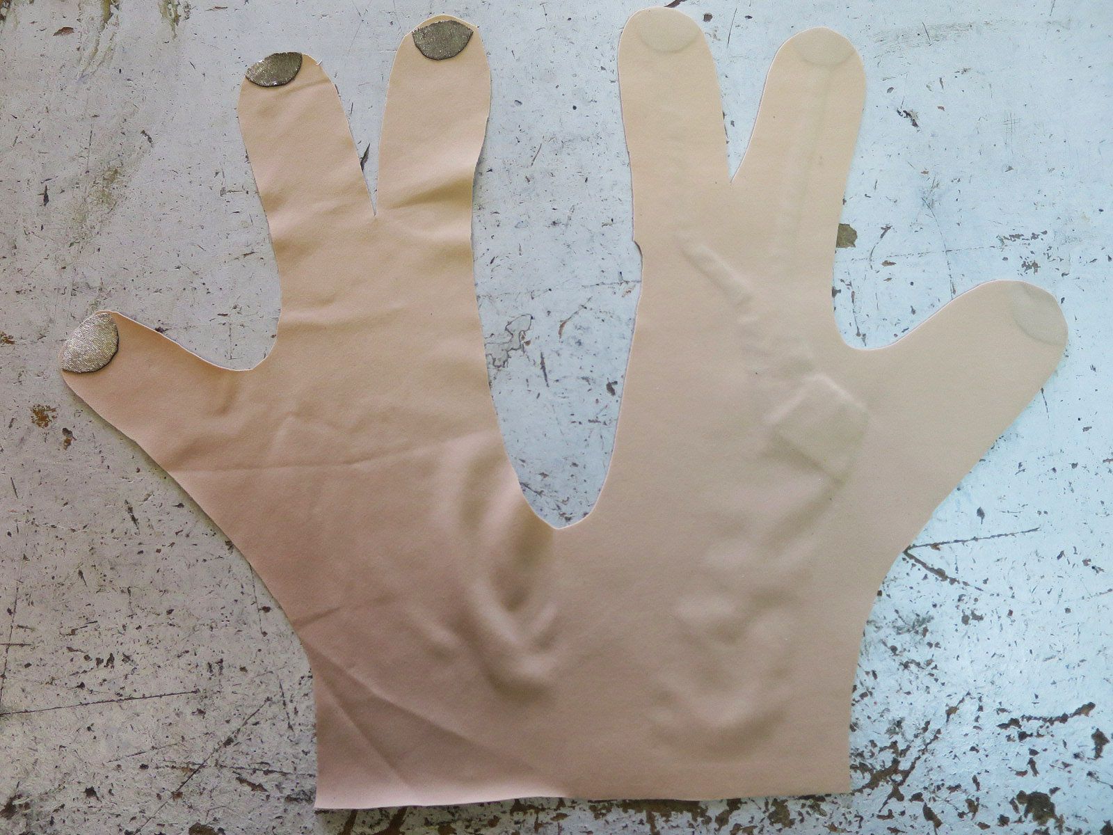 ETextile Glove With Conductive Fabric : 8 Steps (with Pictures ...