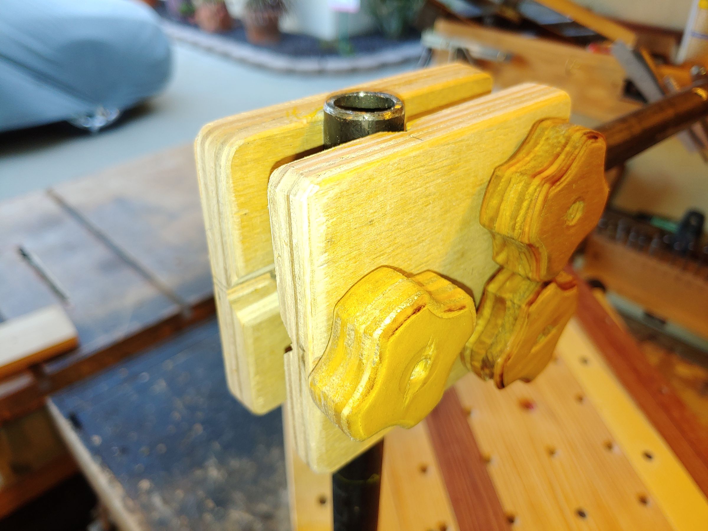 Mini-Work Bench : 10 Steps - Instructables