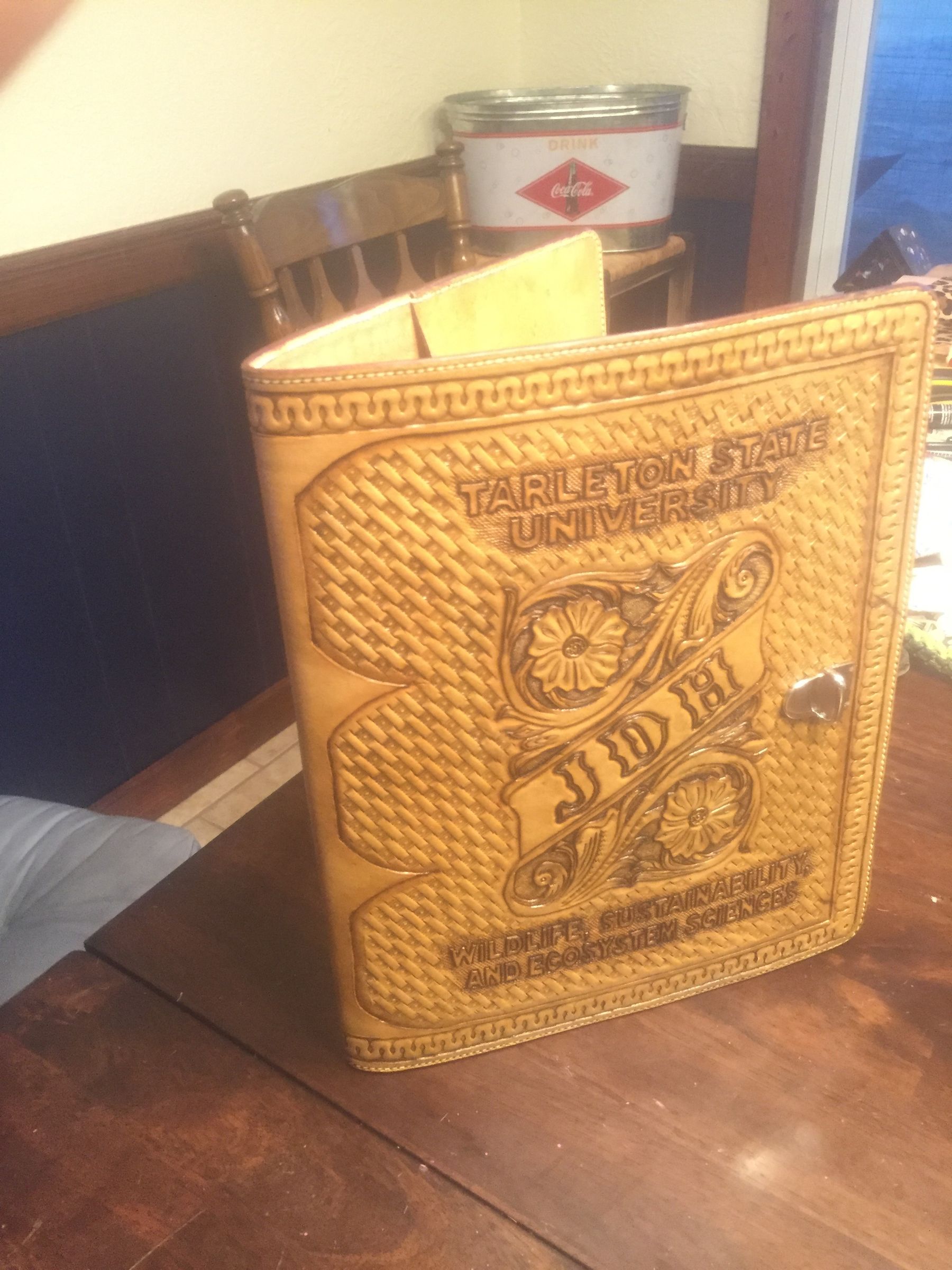 Handcrafted Custom Leather Portfolio : 11 Steps (with Pictures ...