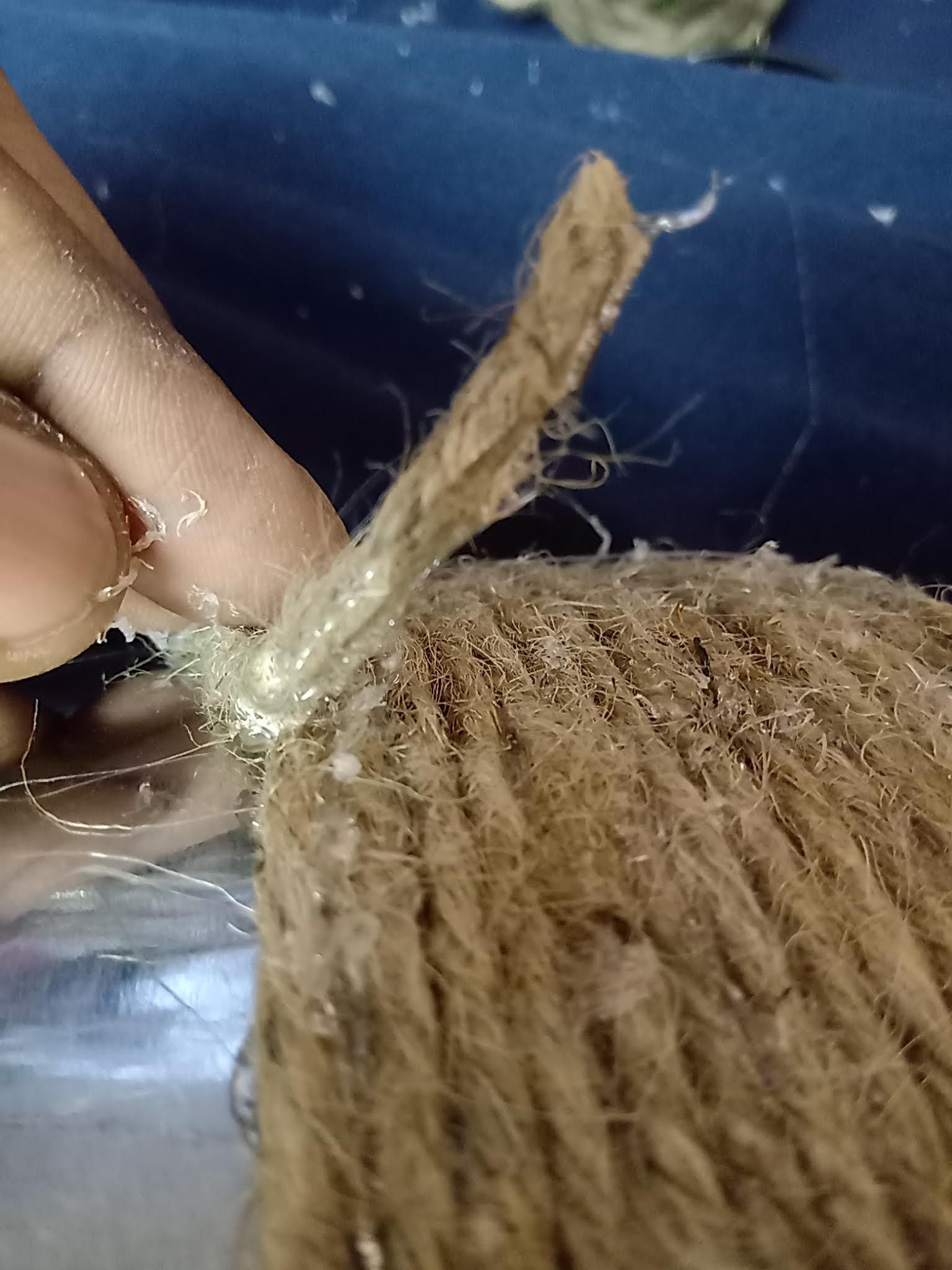 Jute Threads and Hot Glue! : 7 Steps - Instructables
