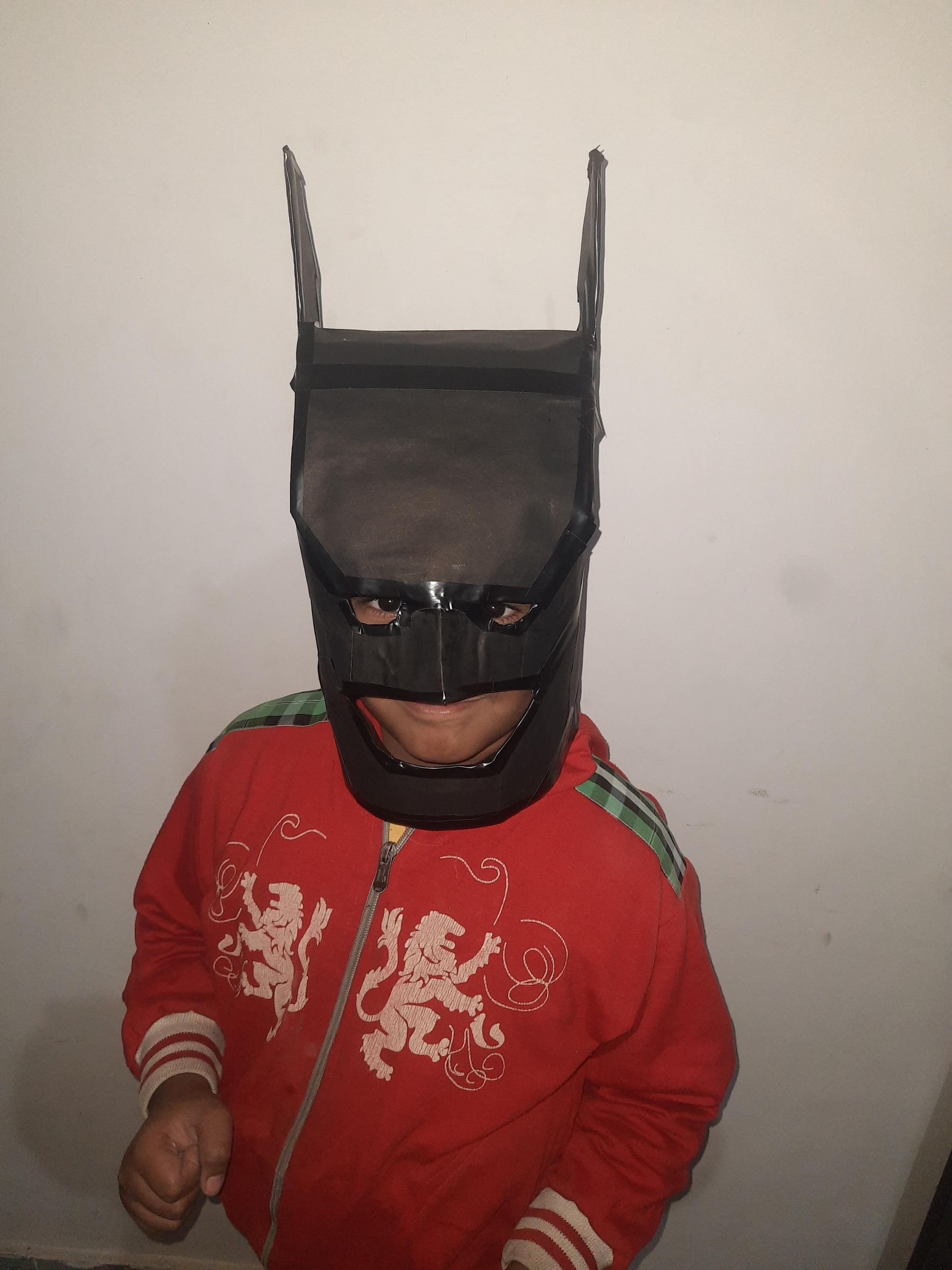 Batman Mask Craft : 10 Steps - Instructables