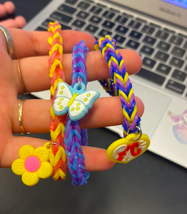 Loom Maker and Bracelet Tutorial ! : 8 Steps - Instructables
