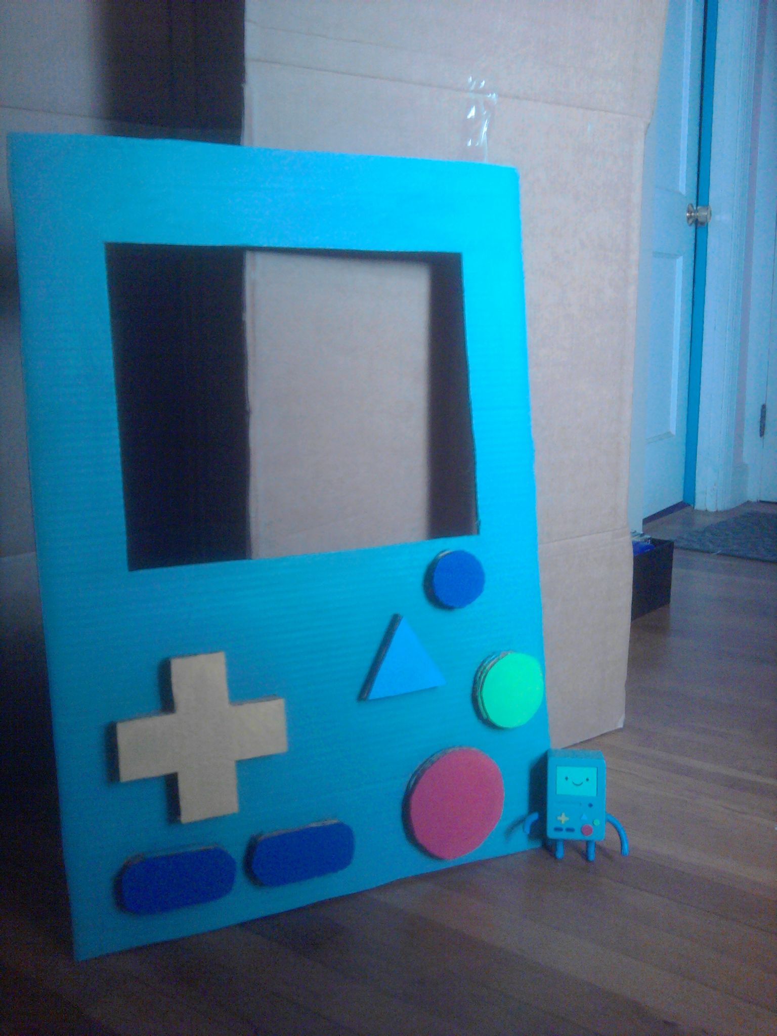 Playable BMO Costume : 6 Steps (with Pictures) - Instructables
