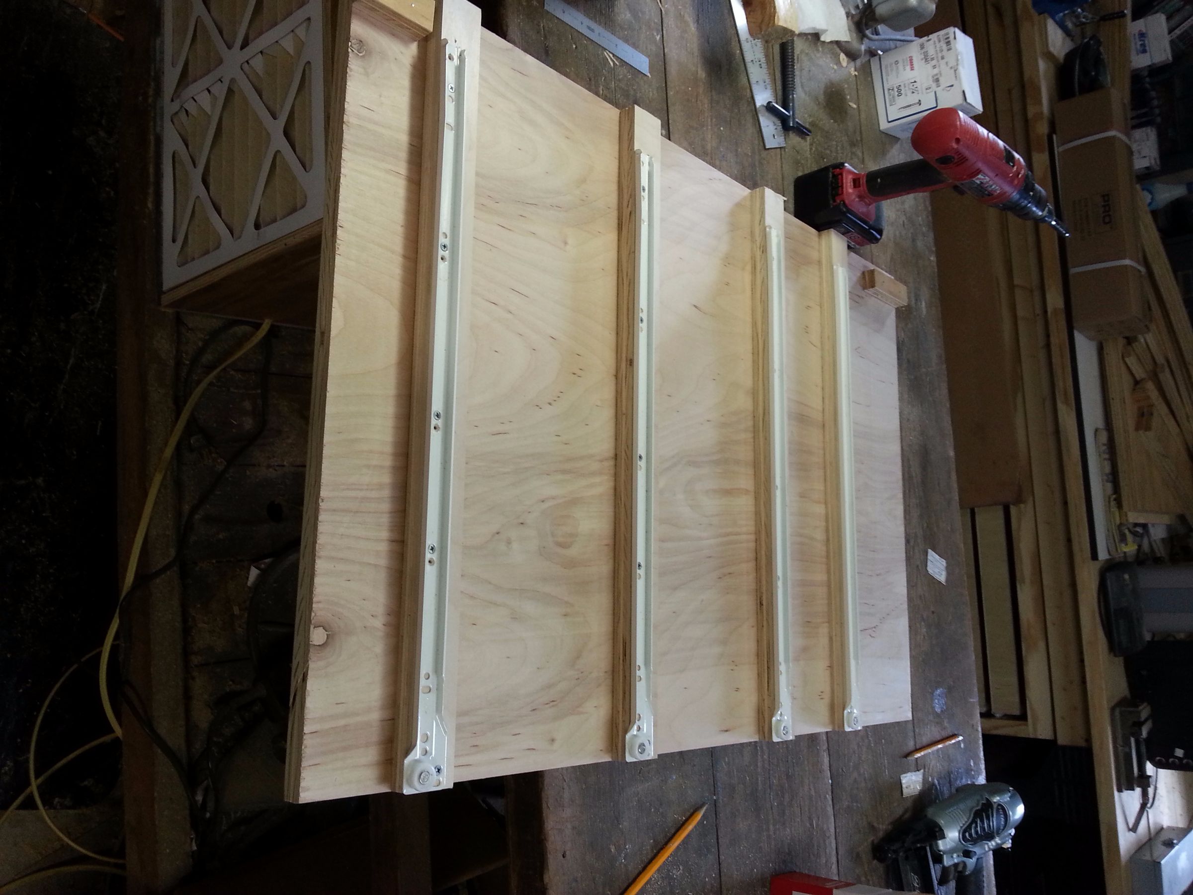Workbench With Drawers in 5 Days : 5 Steps (with Pictures) - Instructables