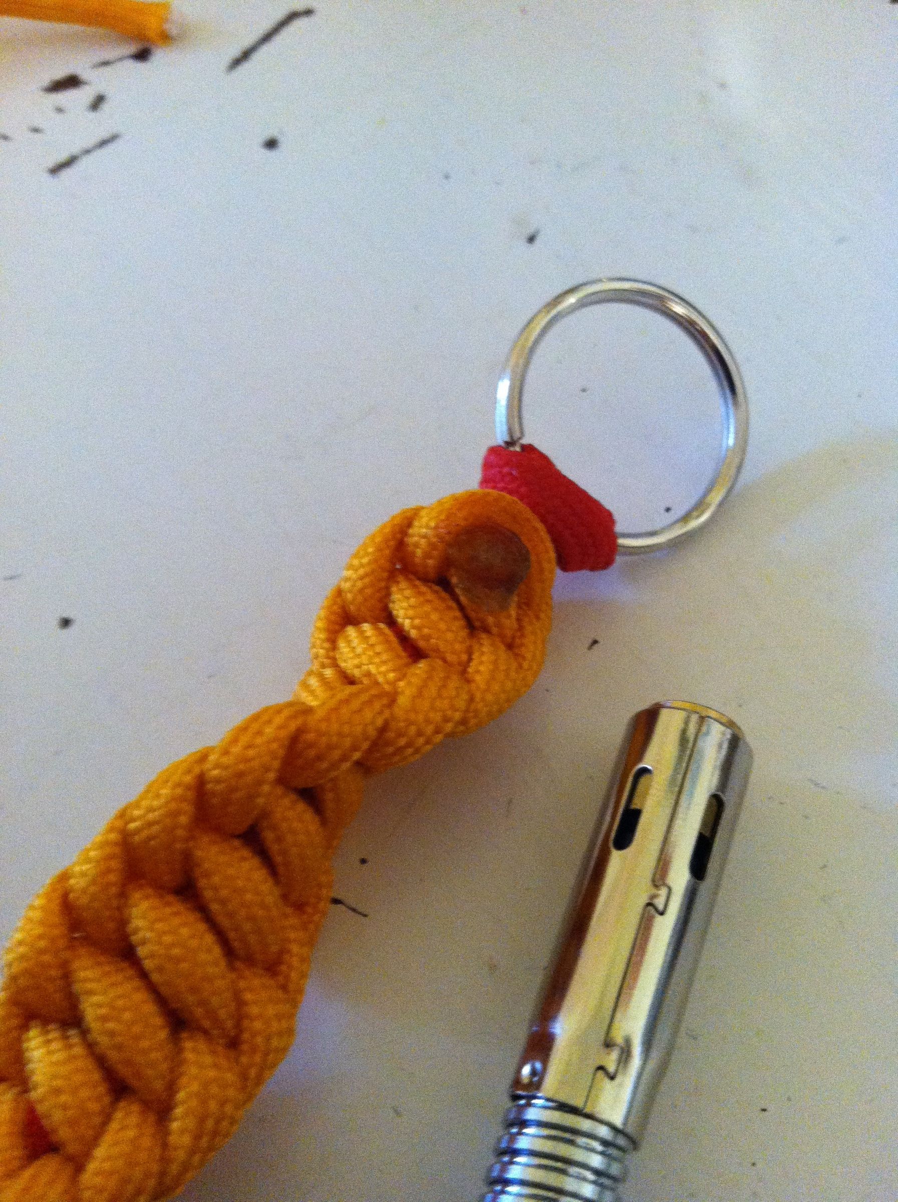Double Helix Keychain : 6 Steps (with Pictures) - Instructables