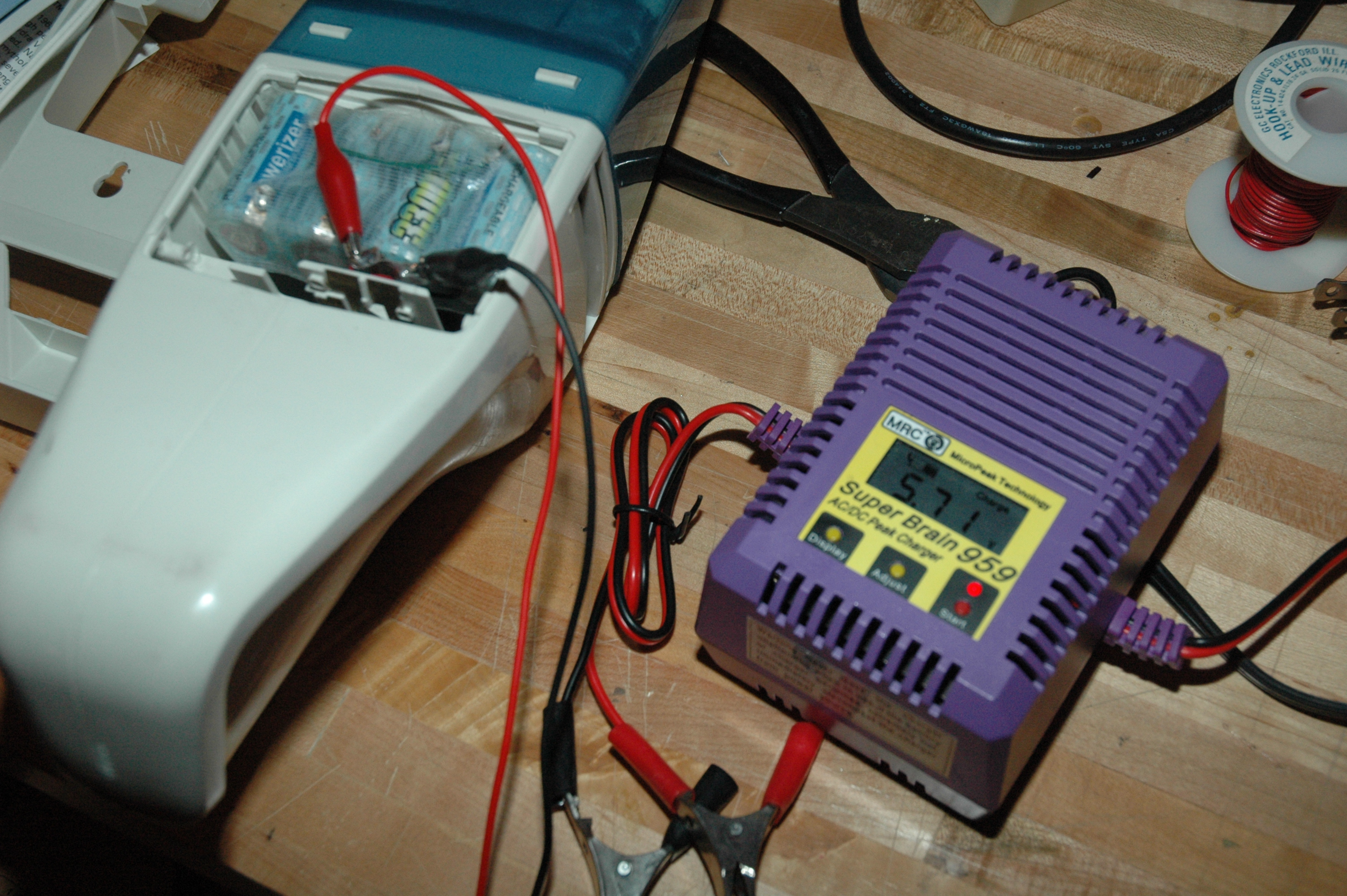 Hot Rod Your Old Dustbuster : 5 Steps - Instructables