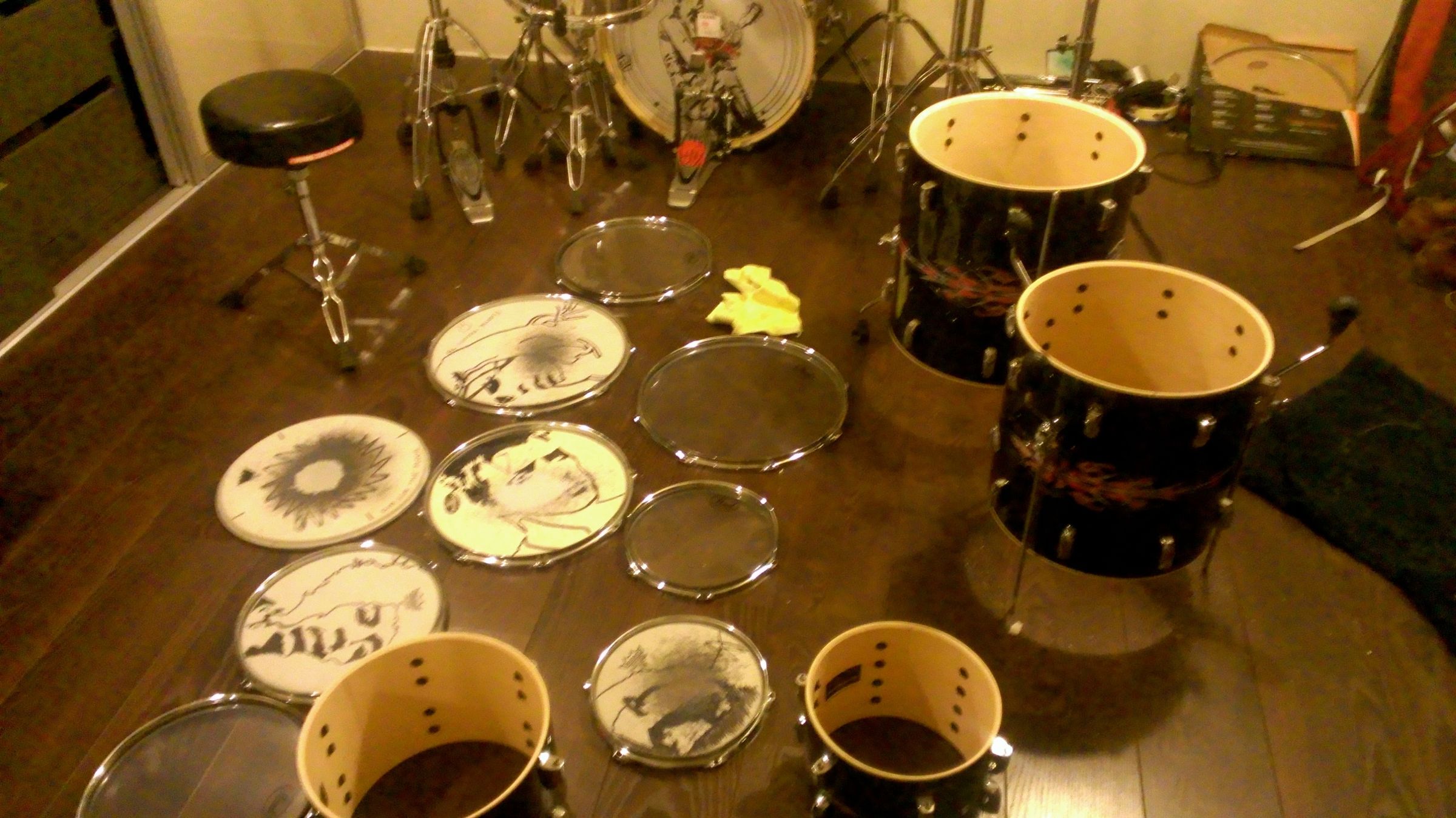 Paint Your Drum Kit - by Painting Your Drum Wraps : 10 Steps (with ...