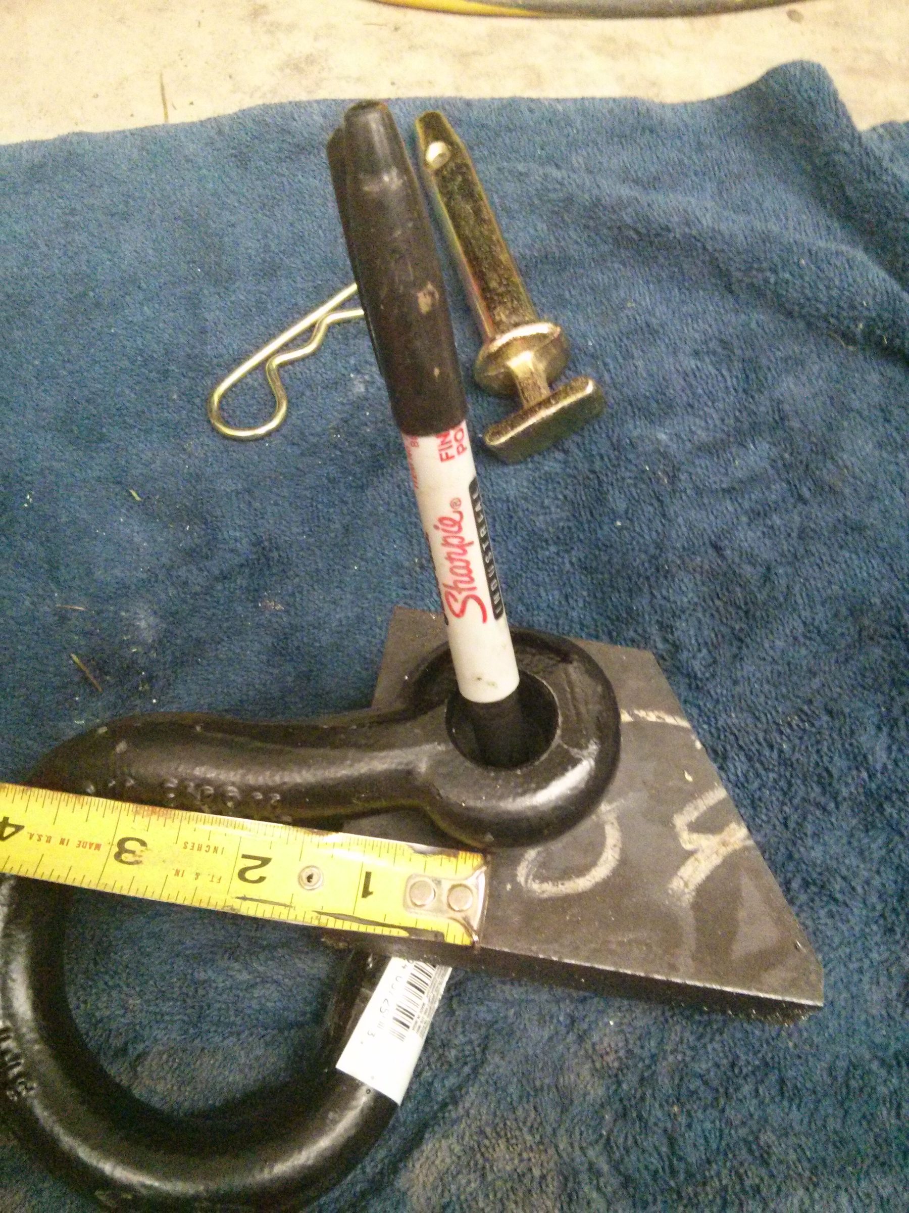 Tractor Bucket Attachment Point (Let's Lift Heavy Stuff!) : 8 Steps ...