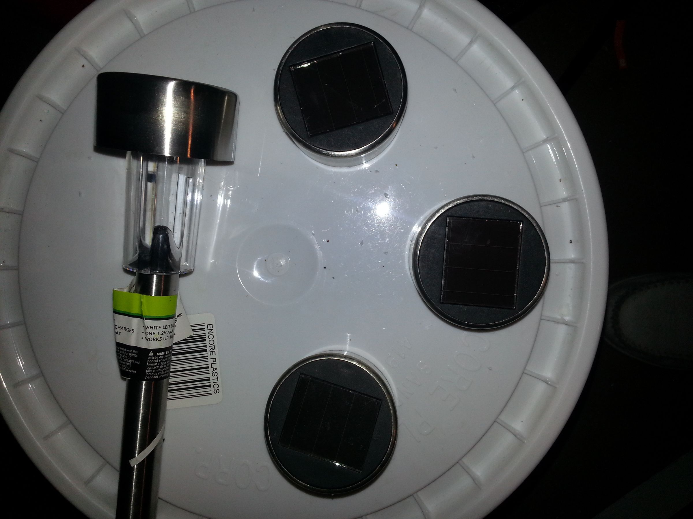 Solar Led Light Bucket - Instructables