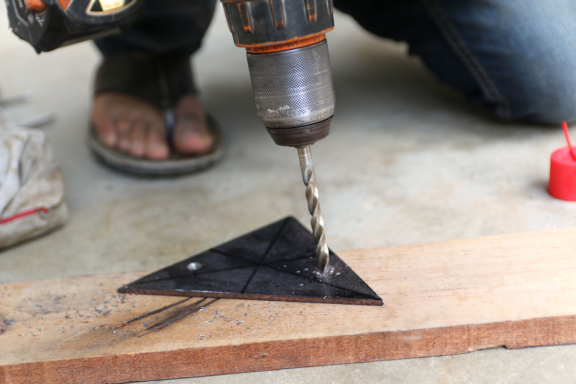 DIY Shock Absorber Stool : 9 Steps (with Pictures) - Instructables