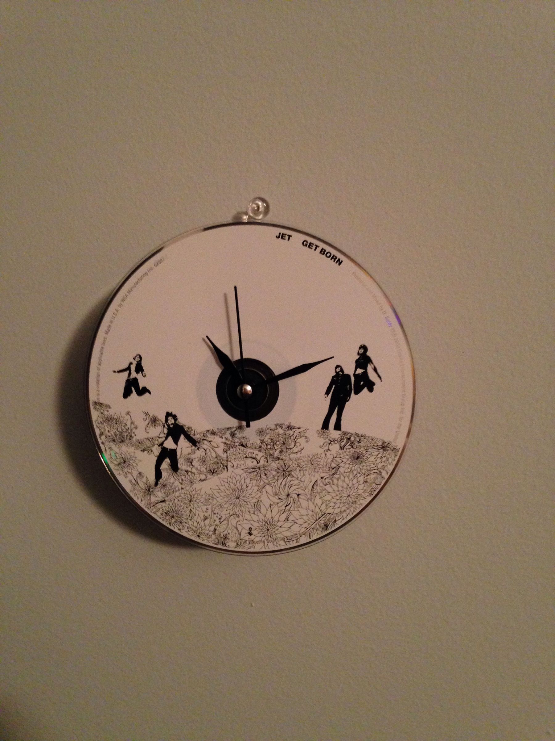CD Clock : 6 Steps (with Pictures) - Instructables