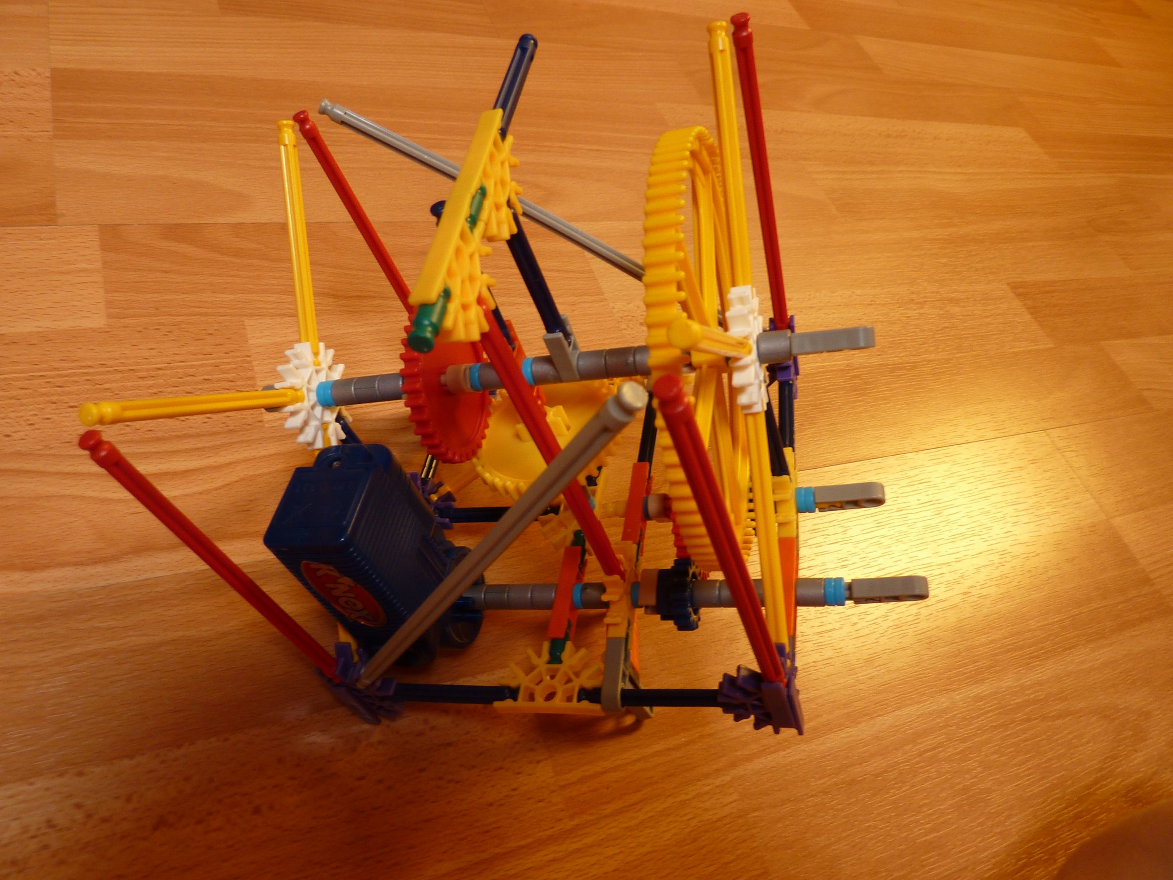 Spinning Freefall Lift, a Knex Ball Machine Lift : 11 Steps - Instructables