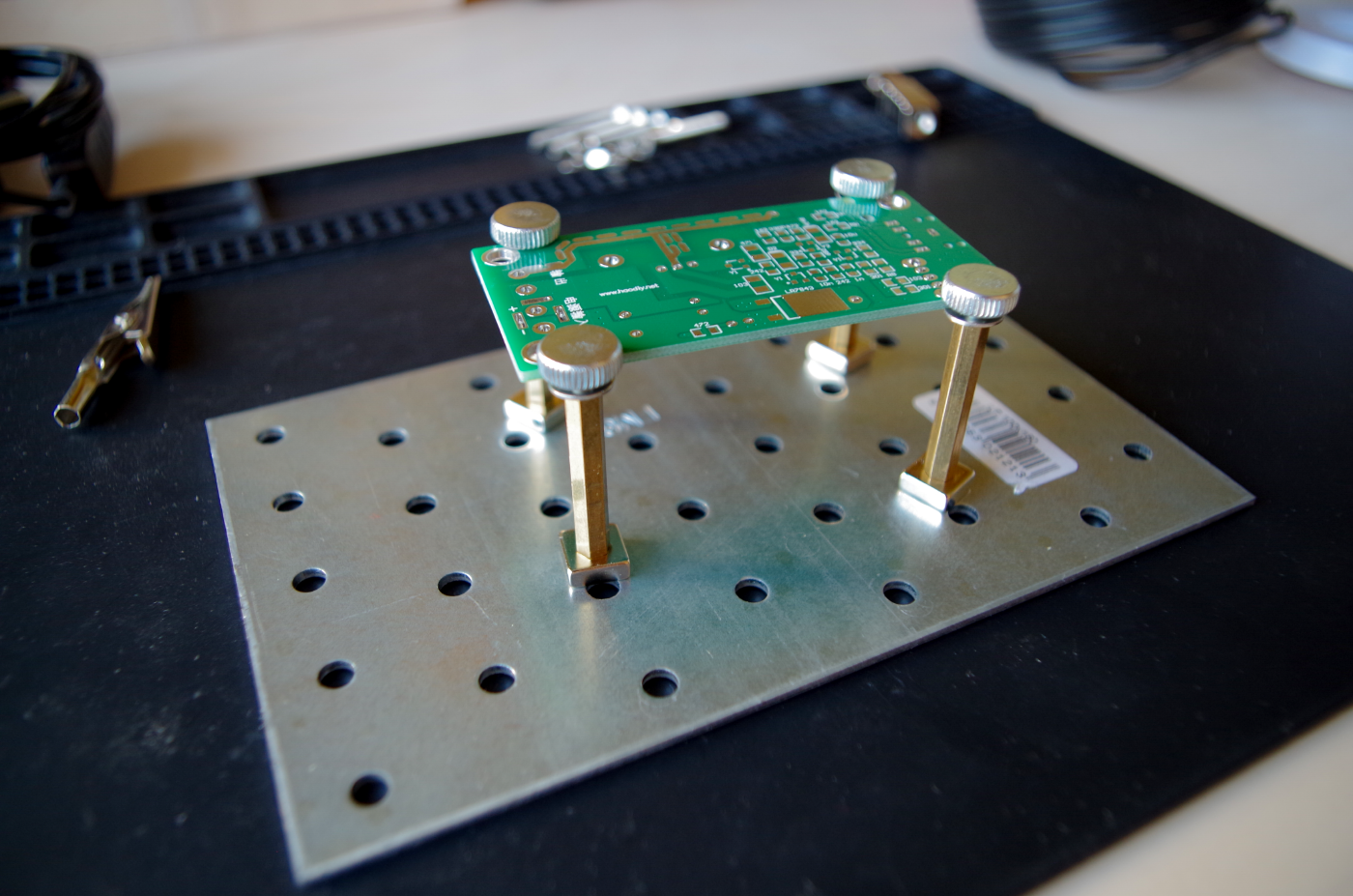 Magnetic Helping Hands Set for PCB and Electronics : 11 Steps (with ...