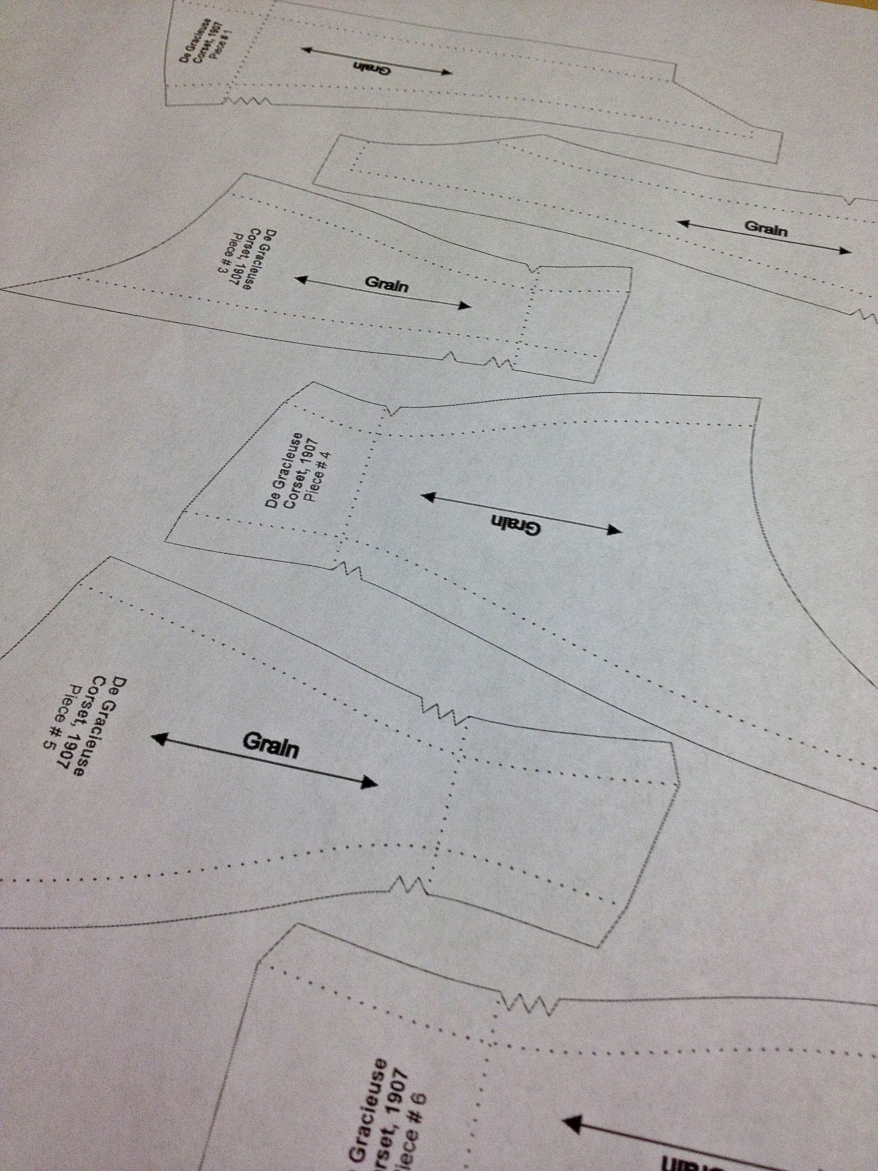 Paper Corset Mockup : 4 Steps (with Pictures) - Instructables