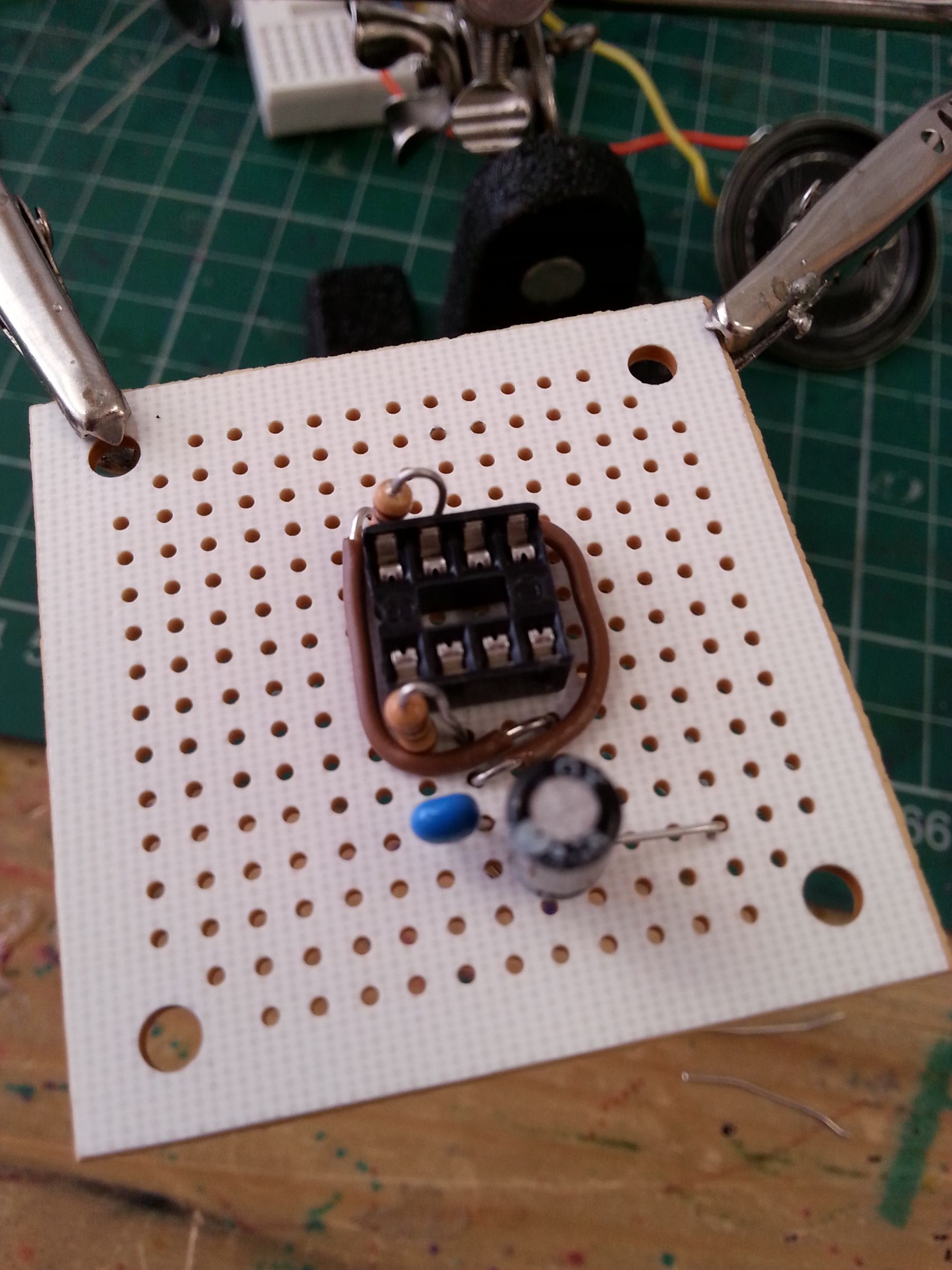 Chicken Theremin : 5 Steps (with Pictures) - Instructables
