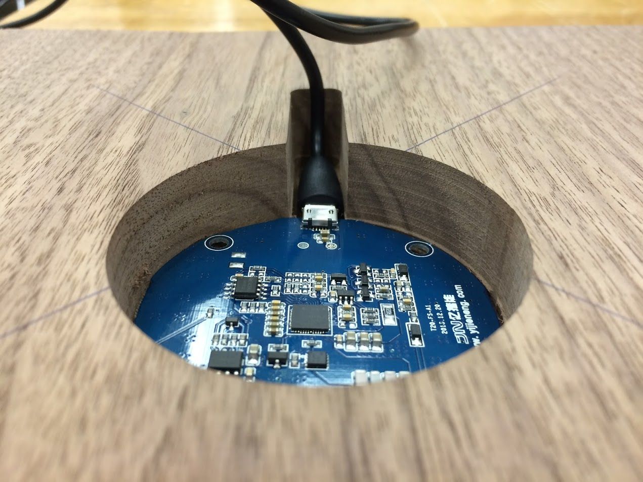 Build a Hidden Qi Wireless Phone Charger! : 6 Steps (with Pictures ...